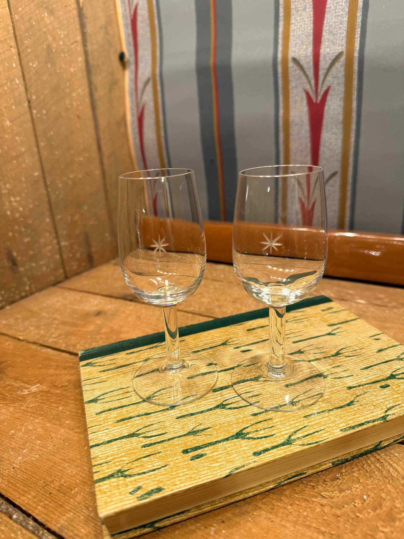 2 st vackra likörglas Bouqu.. | Köp från Jockes_Antique på Tradera ...