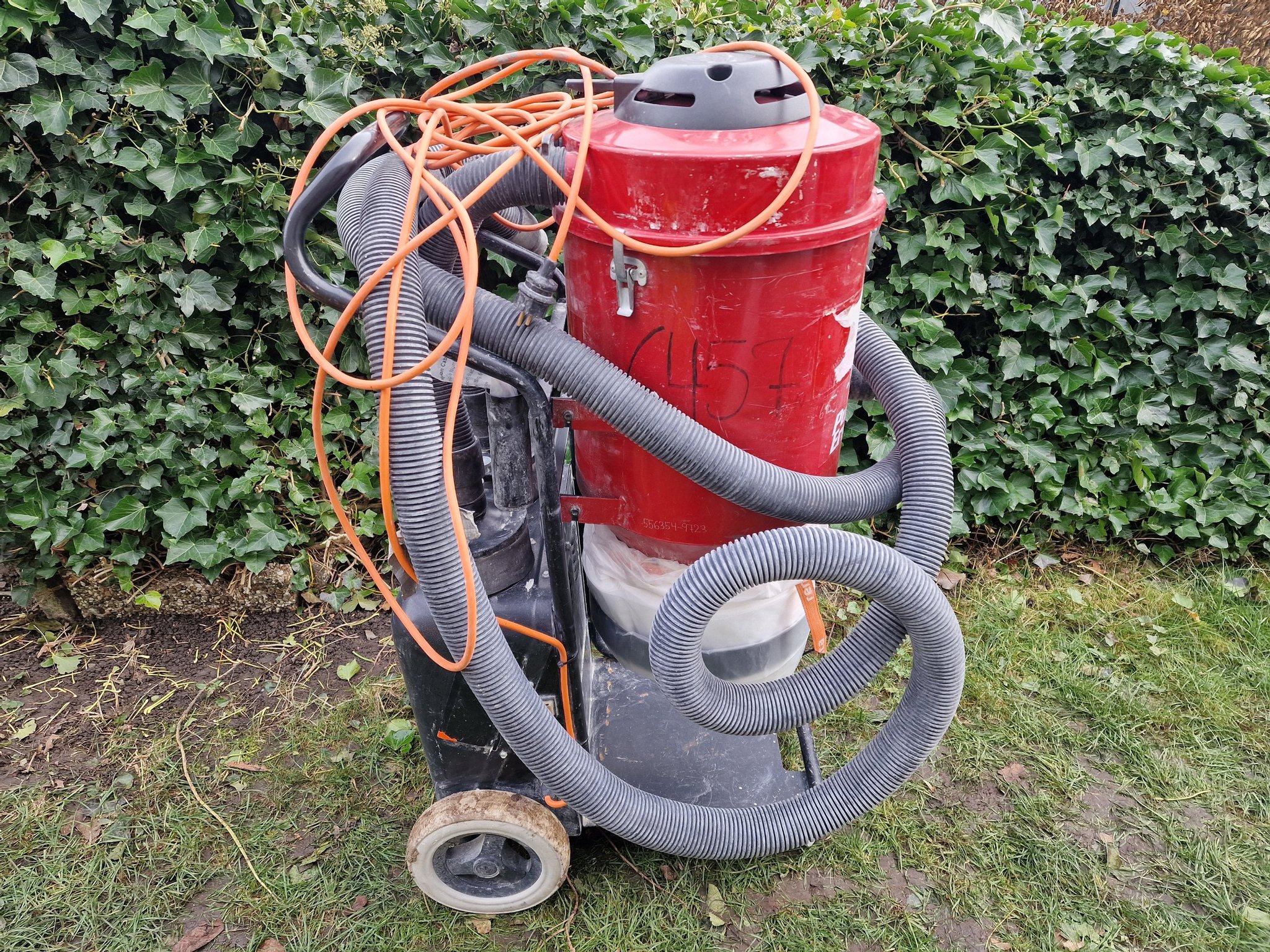 Se produkter som liknar PULLMAN ERMATOR S26 STOFTAVSK.. på Tradera ...