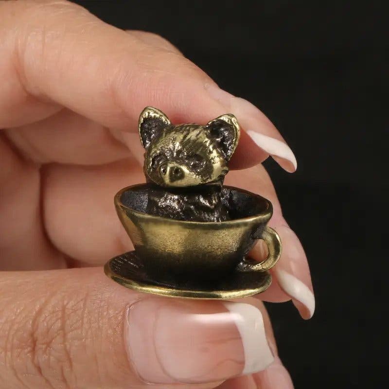 Se produkter som liknar Mini skulptur i mässing – kat.. på Tradera ...