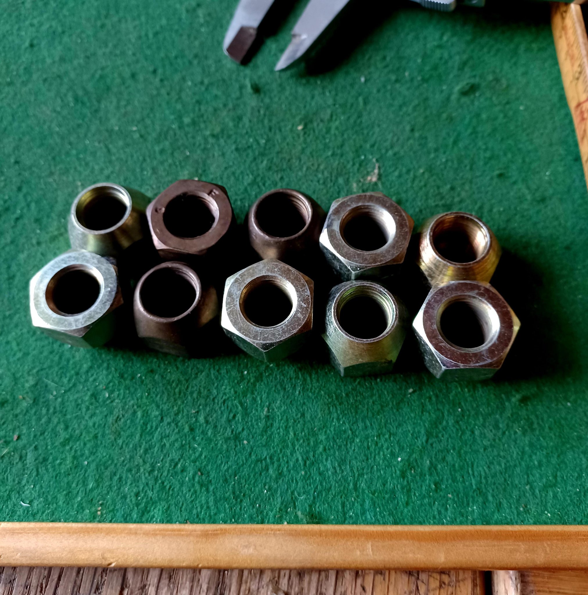 10 st Hjulmutter Volvo nr 941476 Volvo Valp 903.. | Köp på Tradera ...