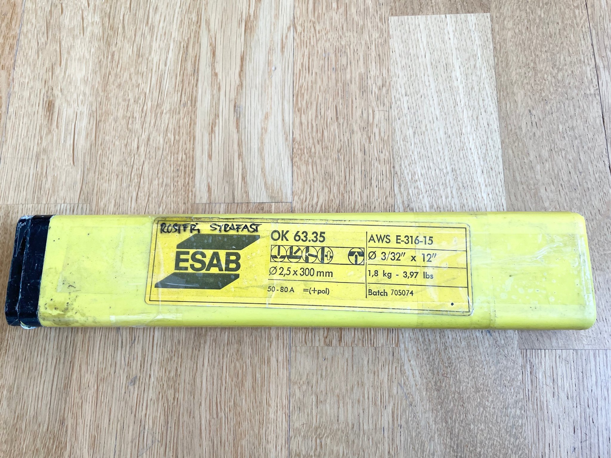 Se produkter som liknar 3_ESAB Svetselektroder OK 63... på Tradera ...