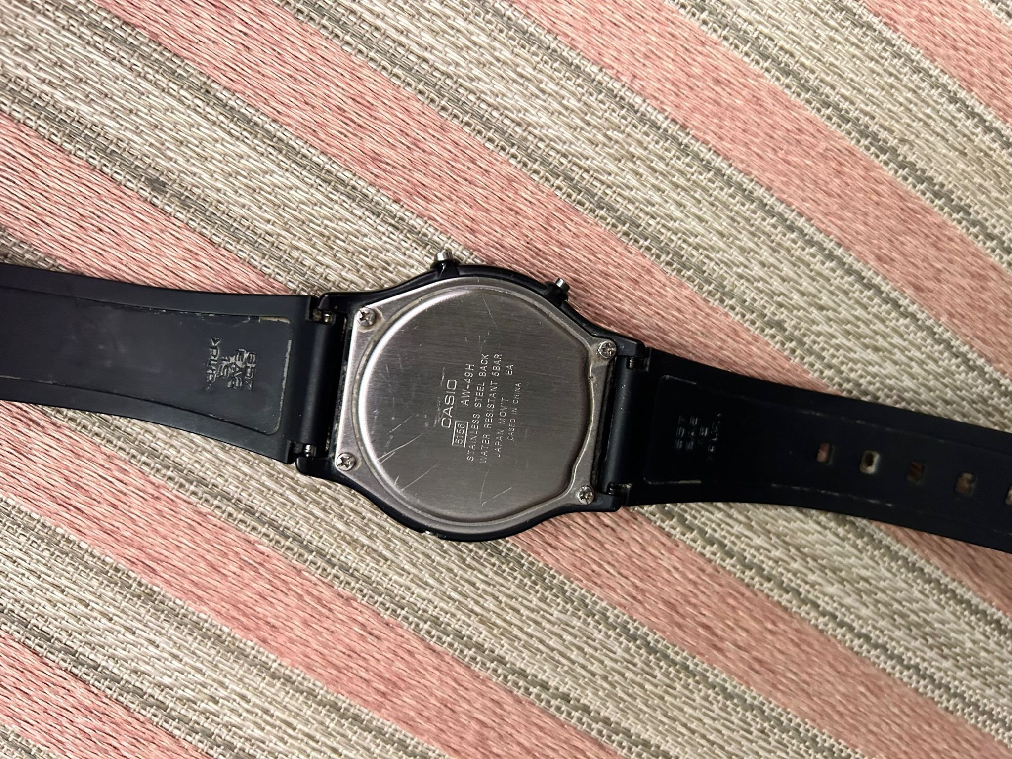 Casio Water resist 50 m quartz klocka vintage | Köp på Tradera (586222135)