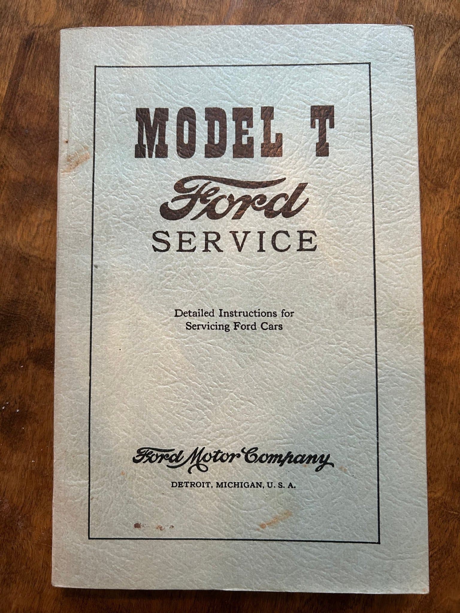 Se produkter som liknar Ford Model T Service - Detalj.. på Tradera ...