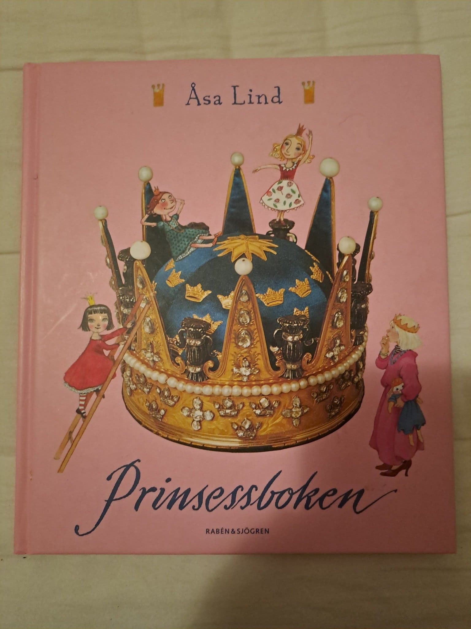 Se produkter som liknar Prinsessboken av Åsa Lind sag.. på Tradera ...
