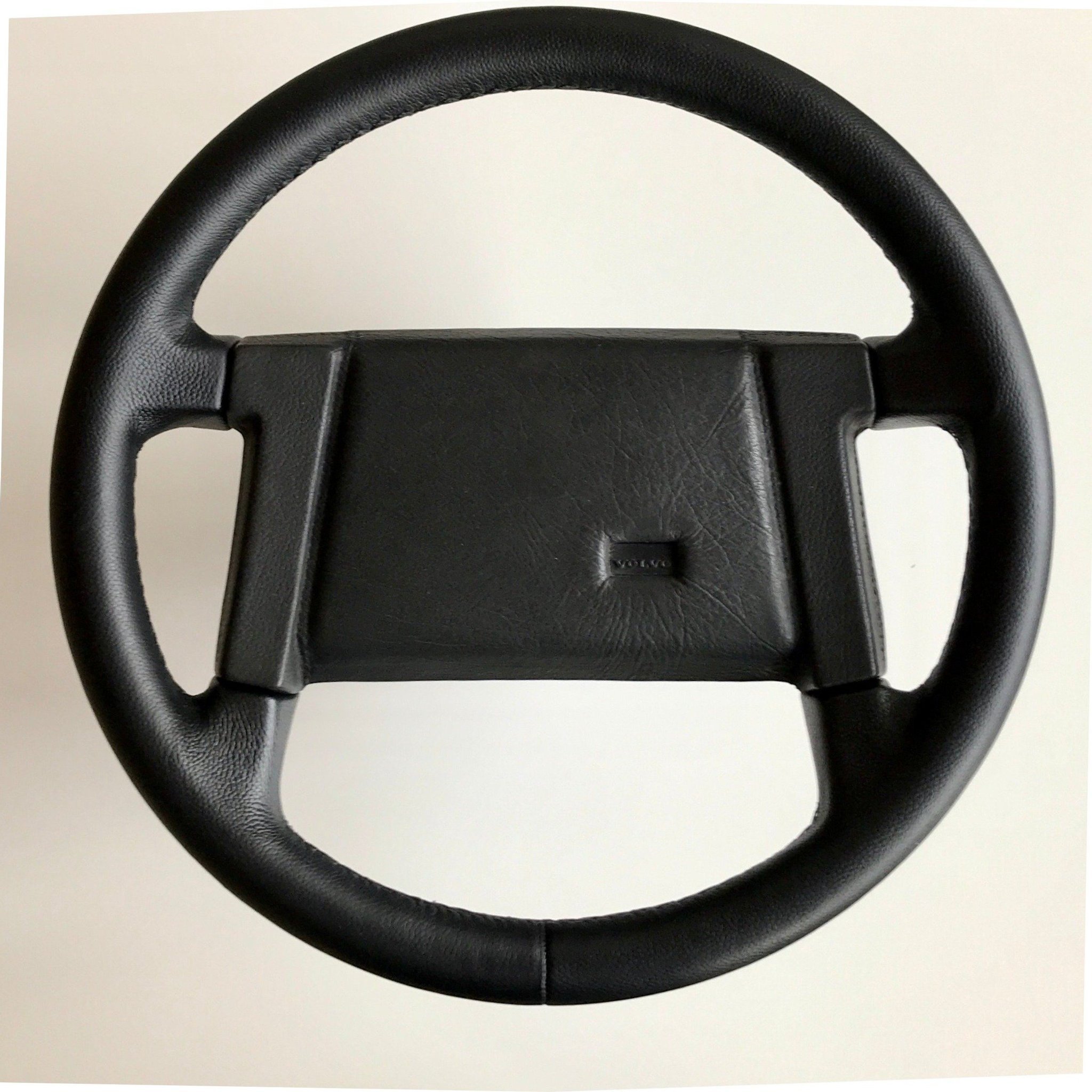 Se produkter som liknar Volvo 240 GLT ratt, läderratt.. på Tradera ...
