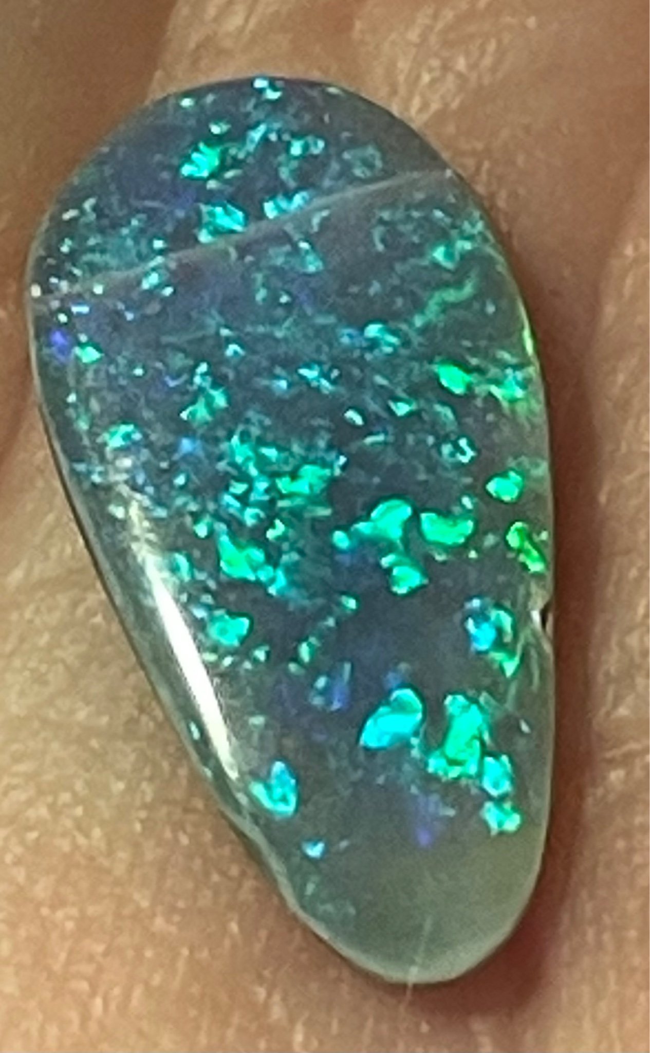 Se produkter som liknar OPAL - solid svarting!! på Tradera (702071781)