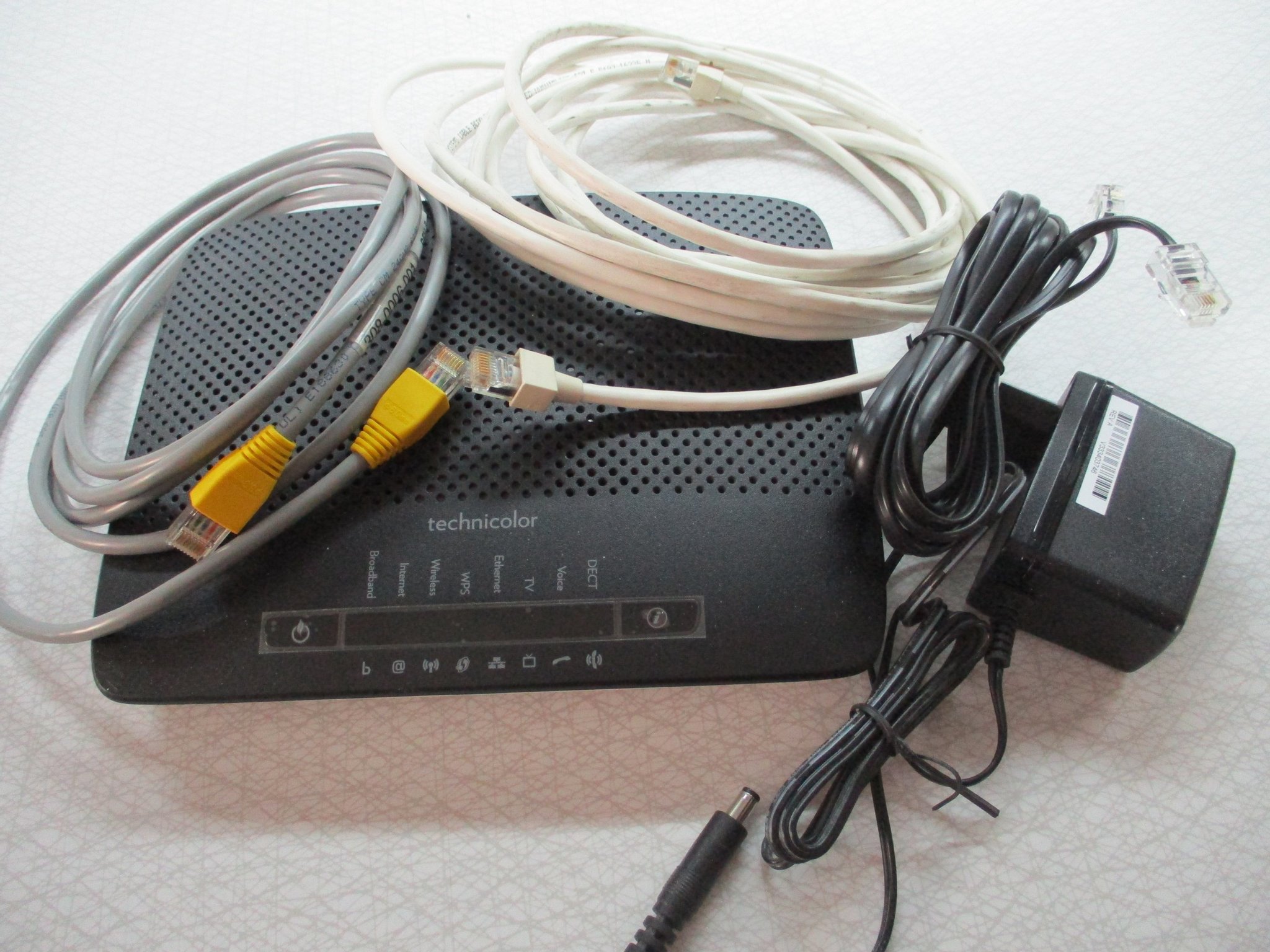 TELIA Router technicolor TG799TSvn v2 | Köp på Tradera (696707135)