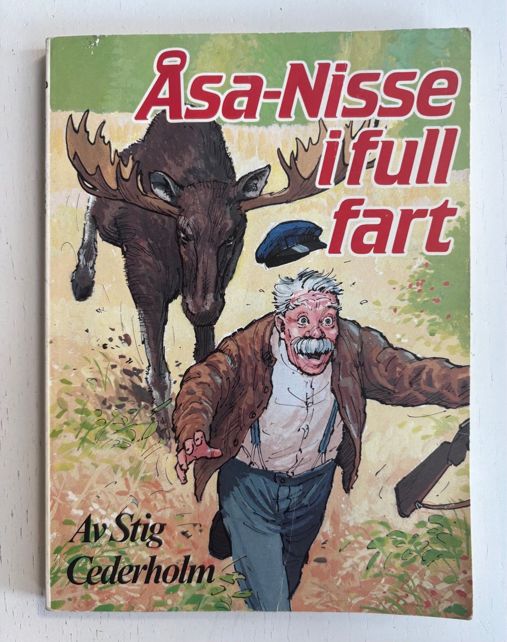 Se produkter som liknar Åsa-Nisse i full fart av Stig.. på Tradera ...