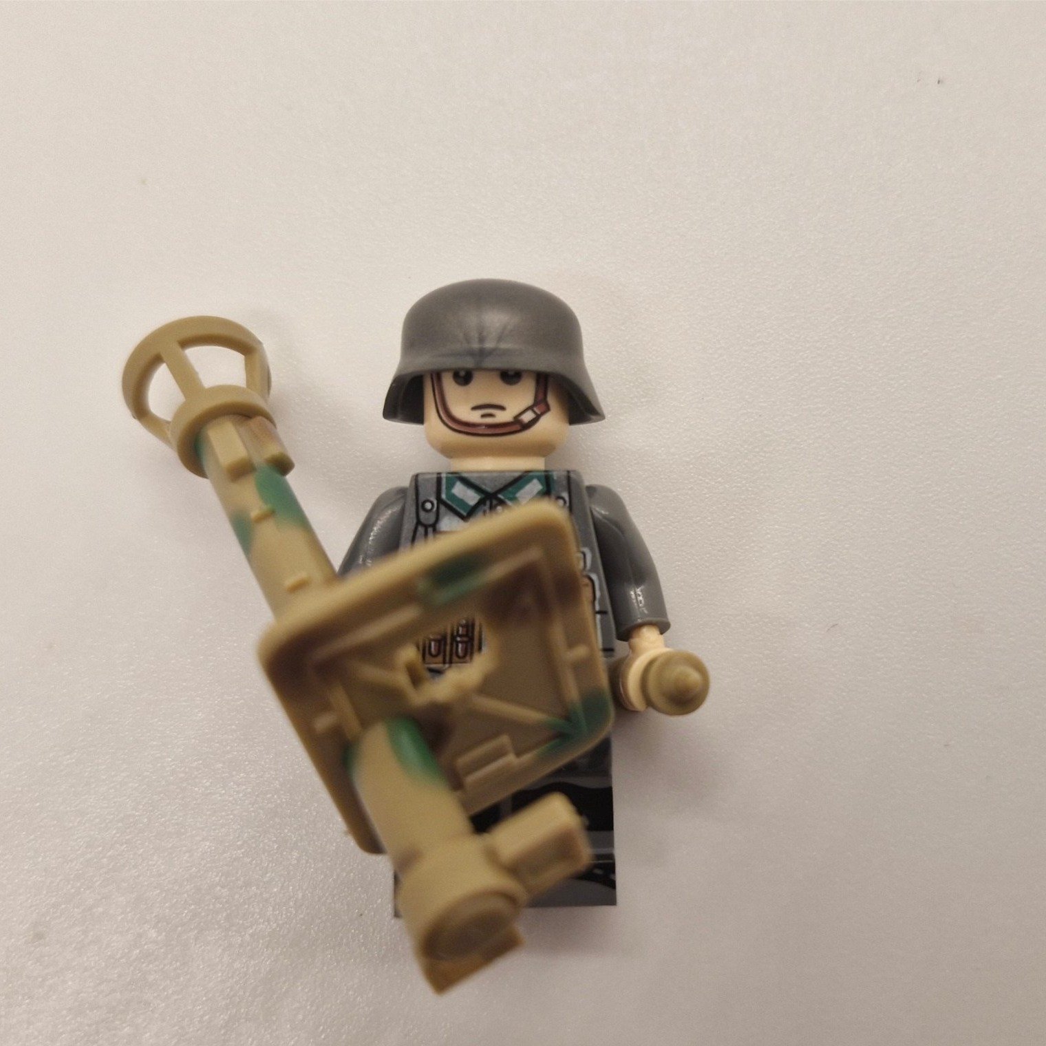 Tysk soldat med panzerschreck | Köp på Tradera (695723730)