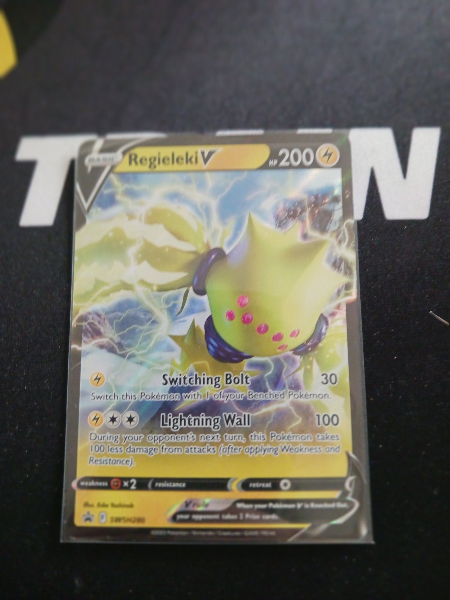 Se produkter som liknar Regieleki V promo på Tradera (637125345)