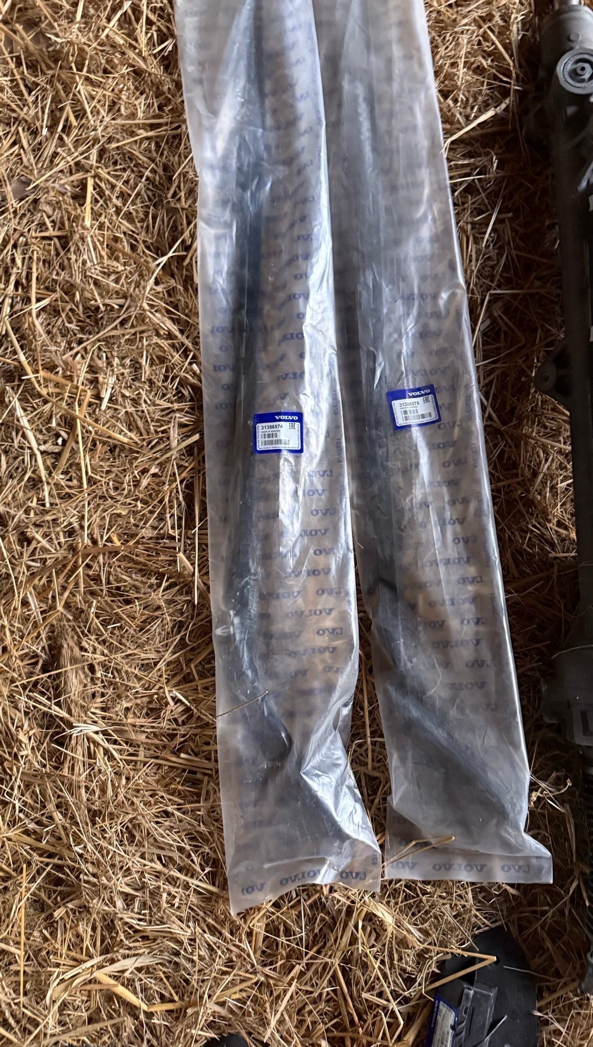 Volvo List Vindruta | Köp på Tradera (694439254)