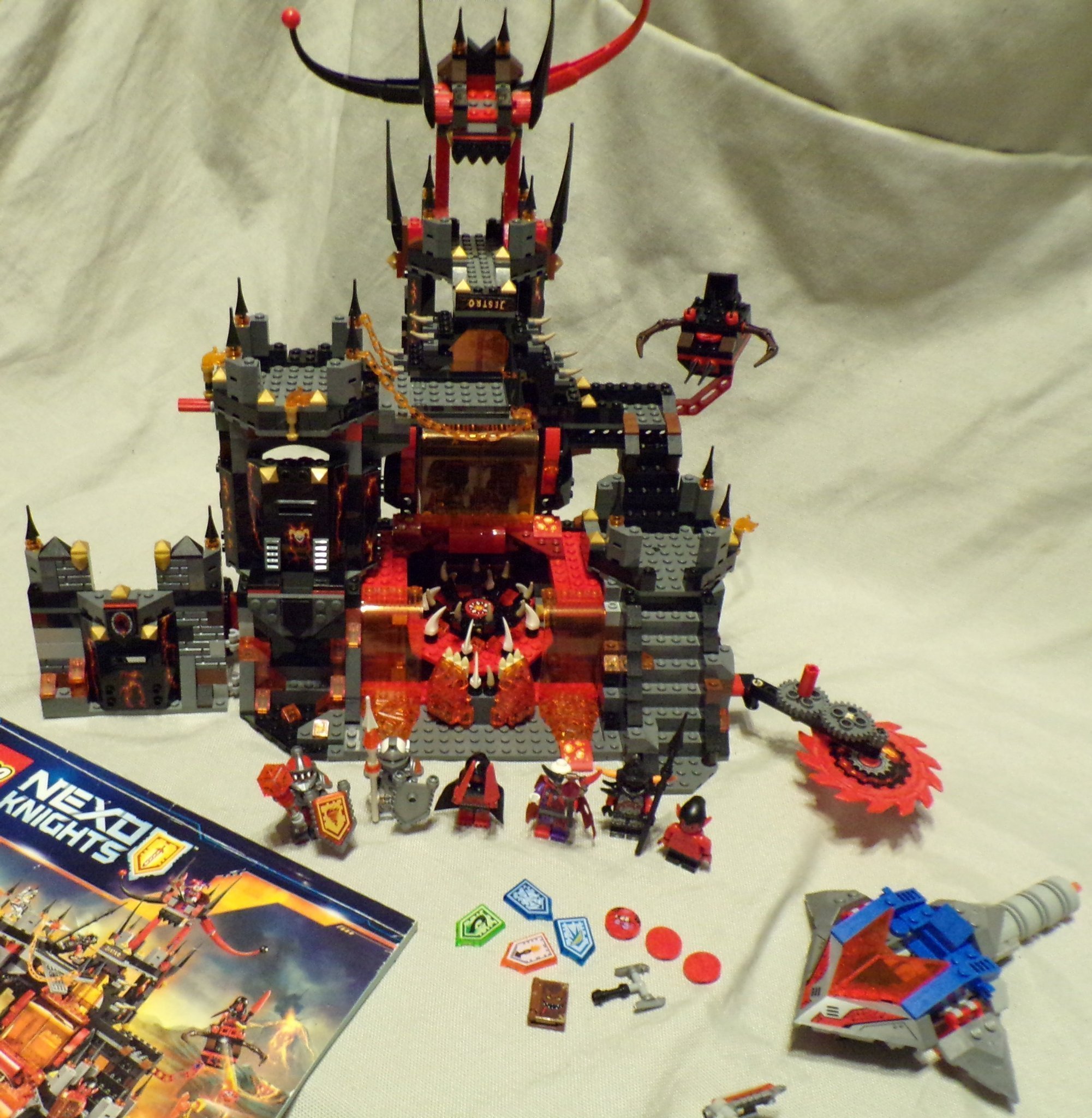 Lego Nexo Knights 70323 Jestro’s Volcano Lair | Köp på Tradera (712736171)