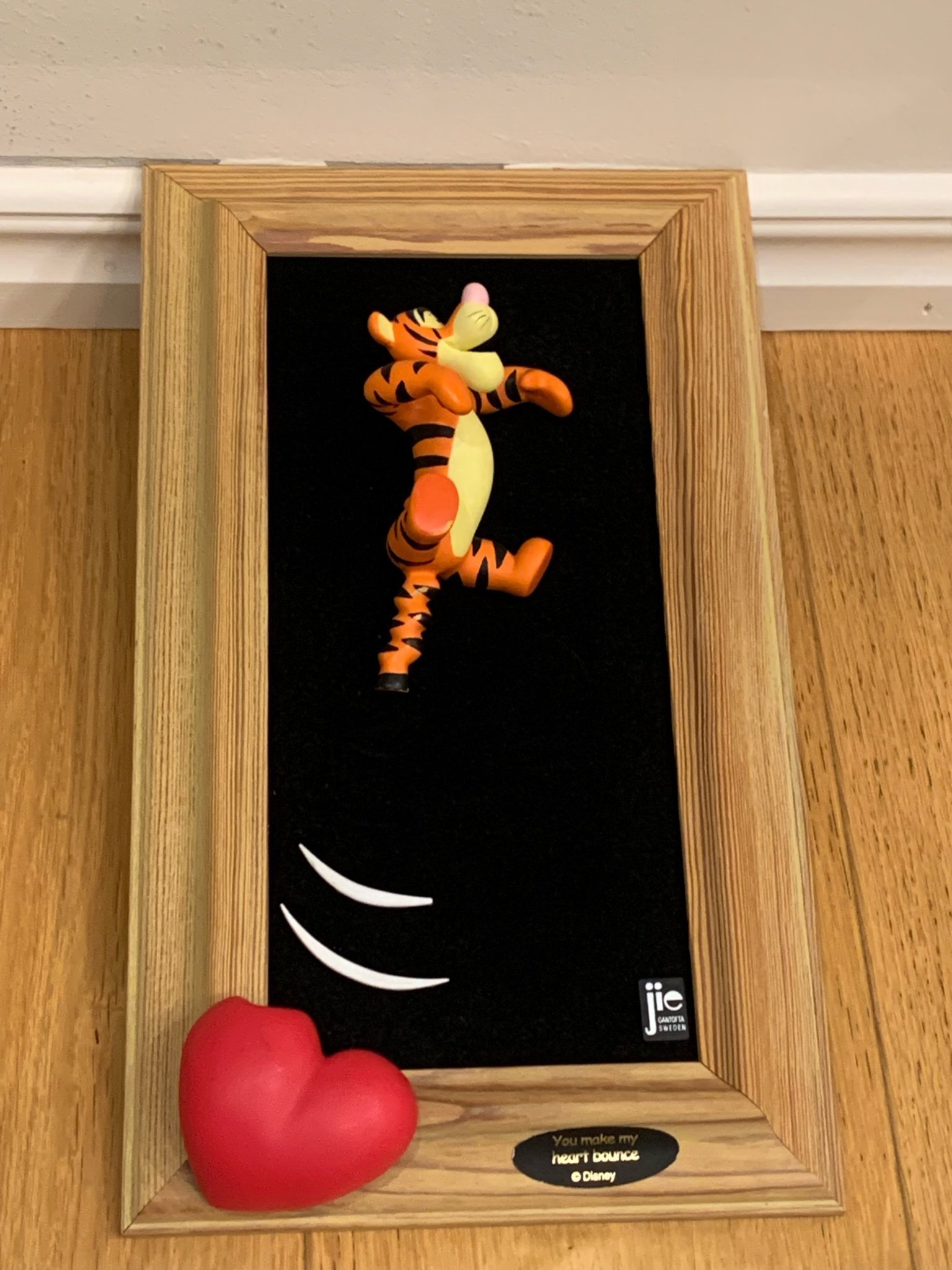 Disney Tiger JIE Tavla Nalle Puh | Köp på Tradera (717059786)