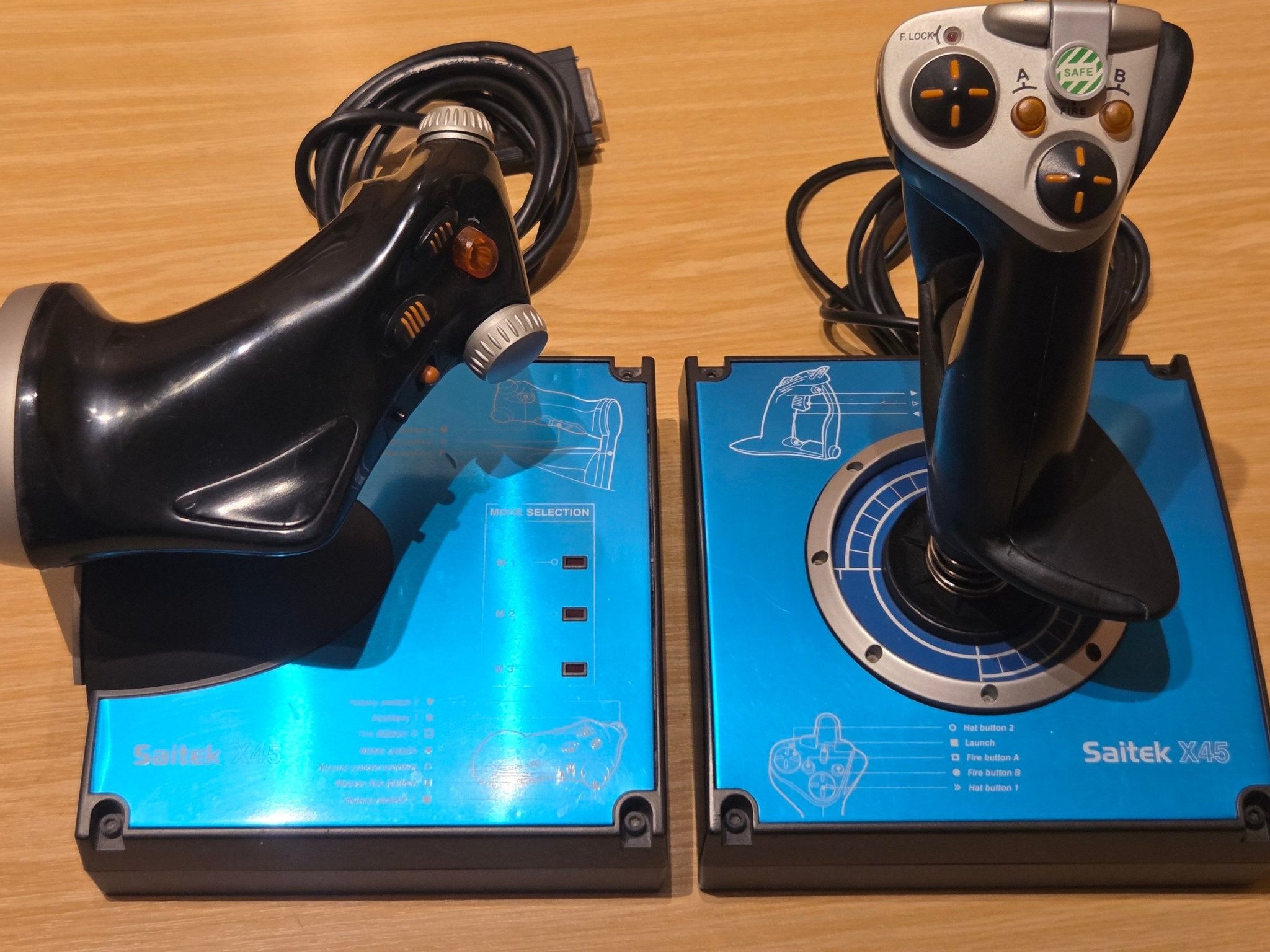 Saitek X45 Joystick och Throttle HOTAS | Köp på Tradera (709827142)