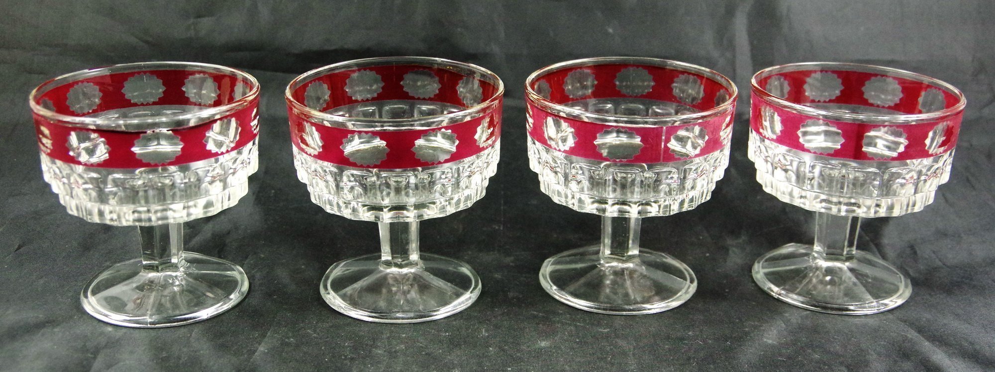 4 st Dessert glas med röd dekor, ITALY | Köp på Tradera (712774073)