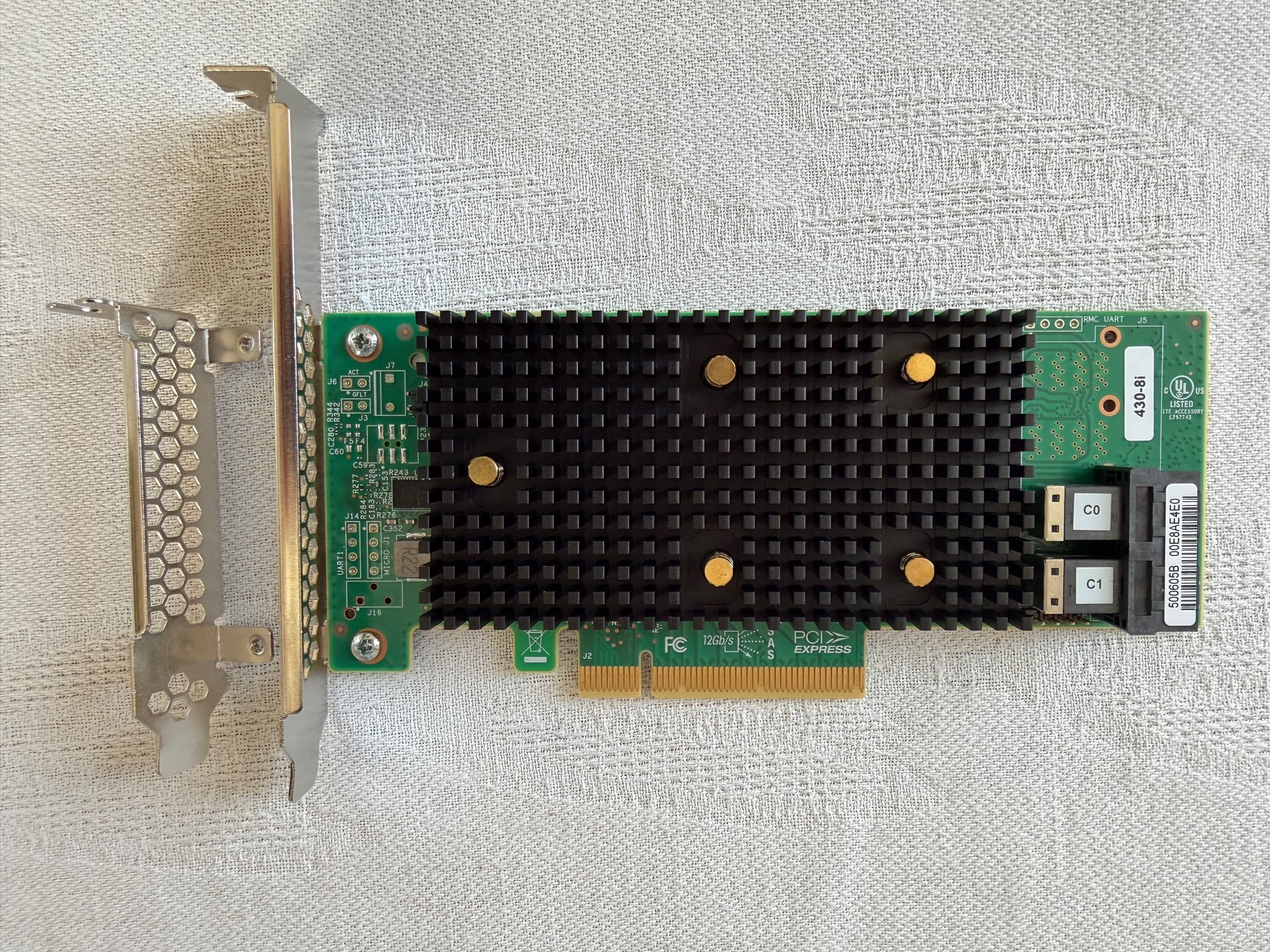 Avago 9400-8i HBA (Lenovo 430-8i) | Köp på Tradera (734475932)