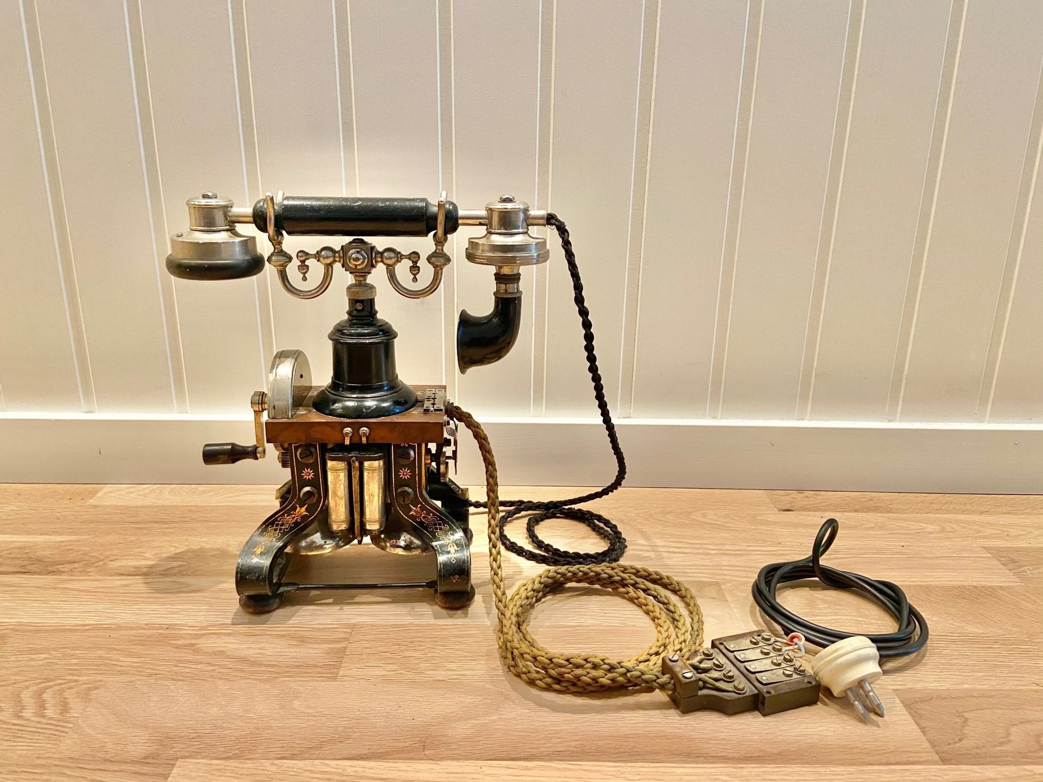 'L.M Ericsson TABLE PHONE ,THE SKELETON TYPE | Köp på Tradera (565302023)