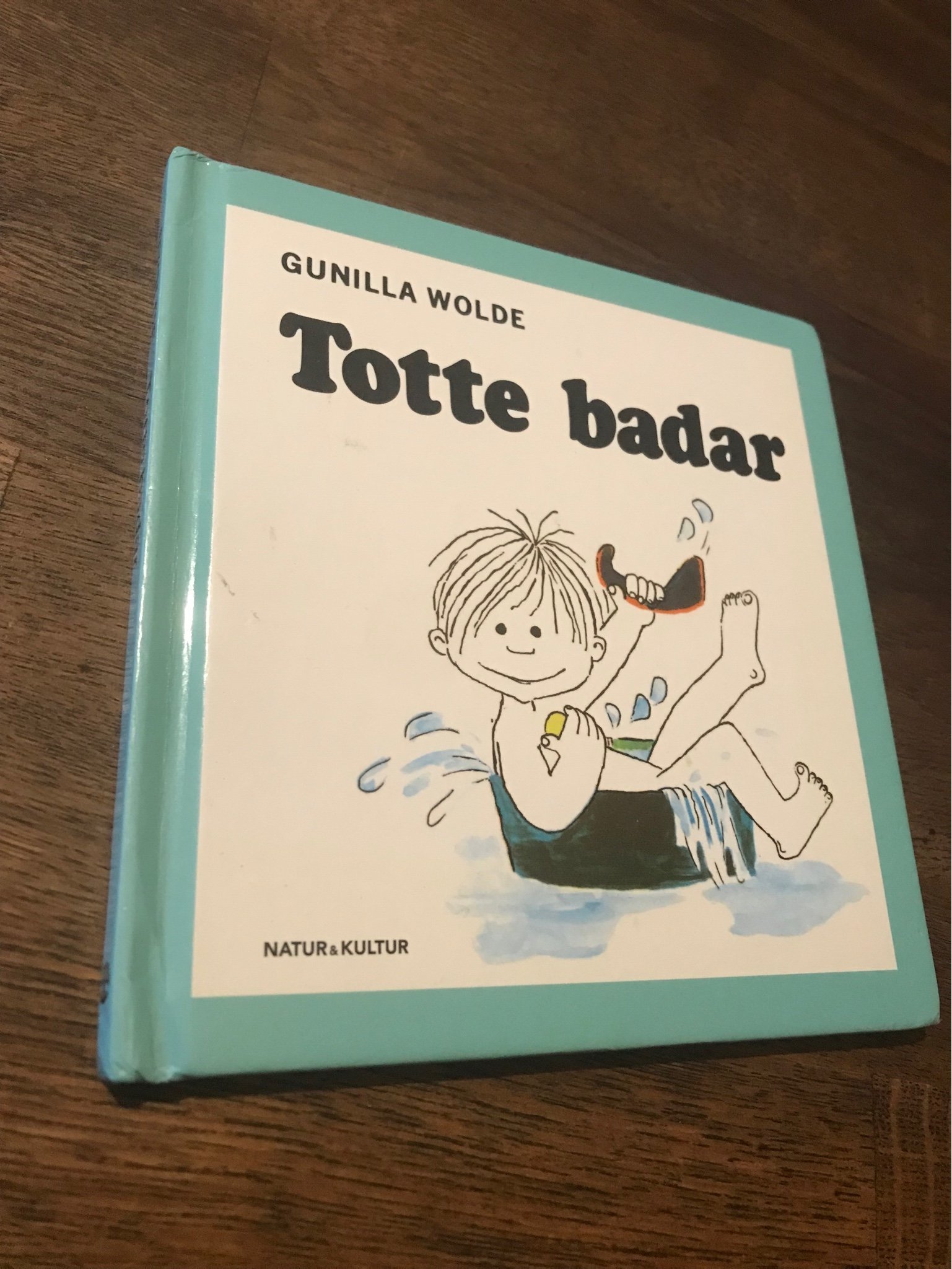 Totte badar Bok av Gunilla Wolde Klassiker Kult | Köp på Tradera ...