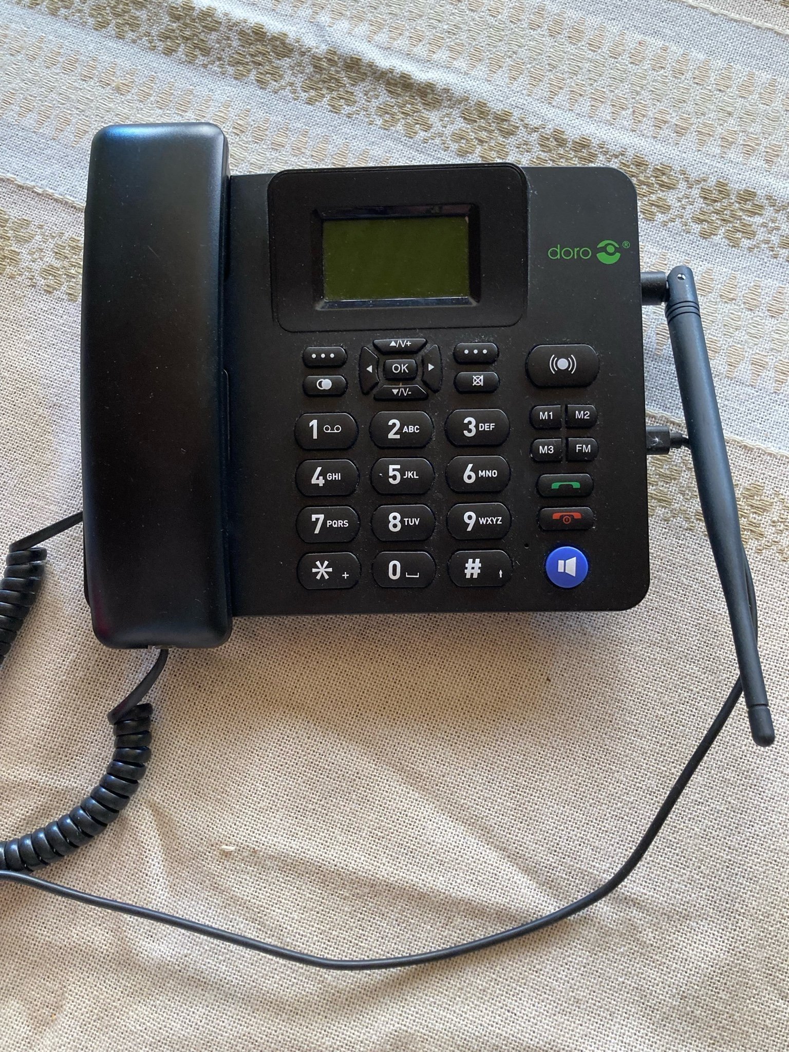 Doro 4100H, fast telefon. Ansluts till mobilnät.. | Köp på Tradera ...