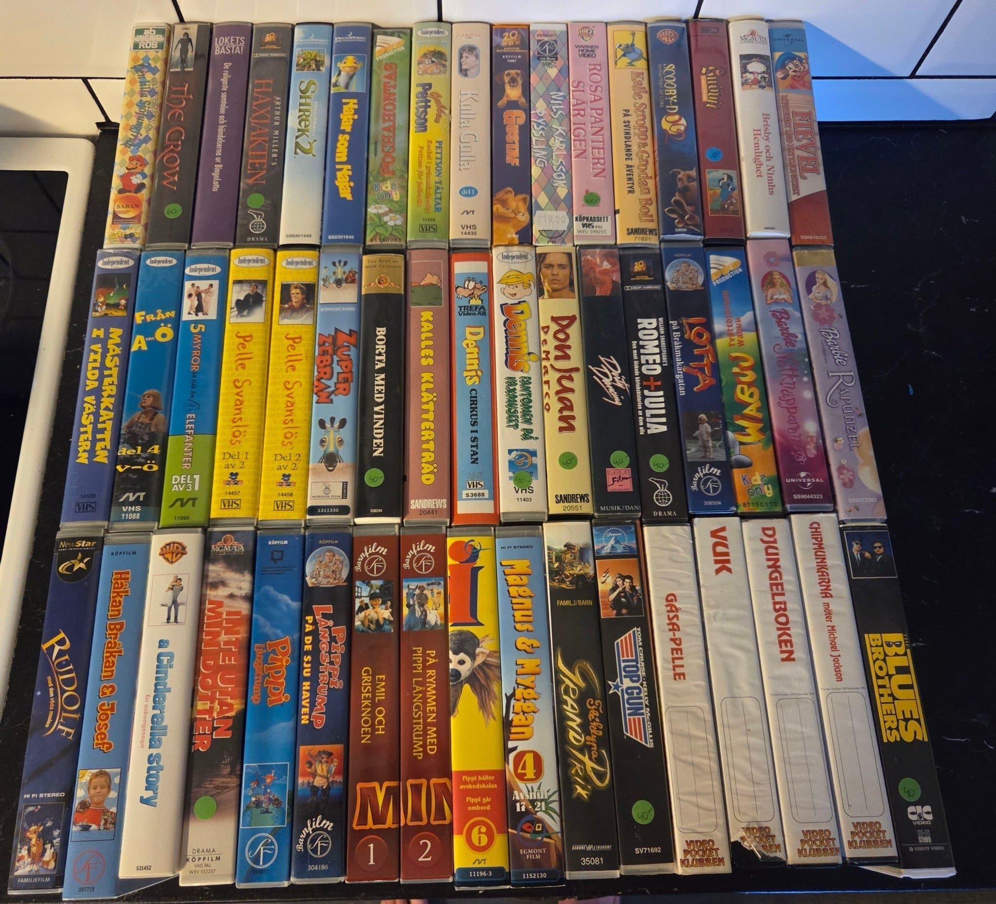 Se produkter som liknar VHS lot 51st Blandat på Tradera (693675762)