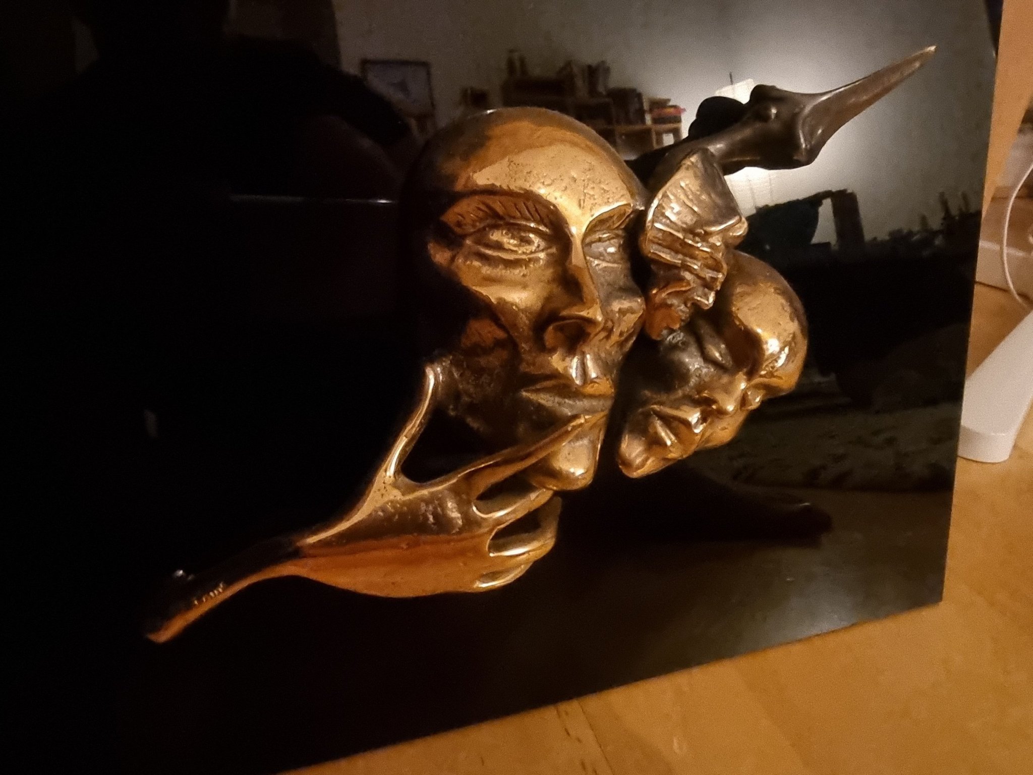 Brons skulptur på tavla / signerad Yves Lohe / .. | Köp på Tradera ...