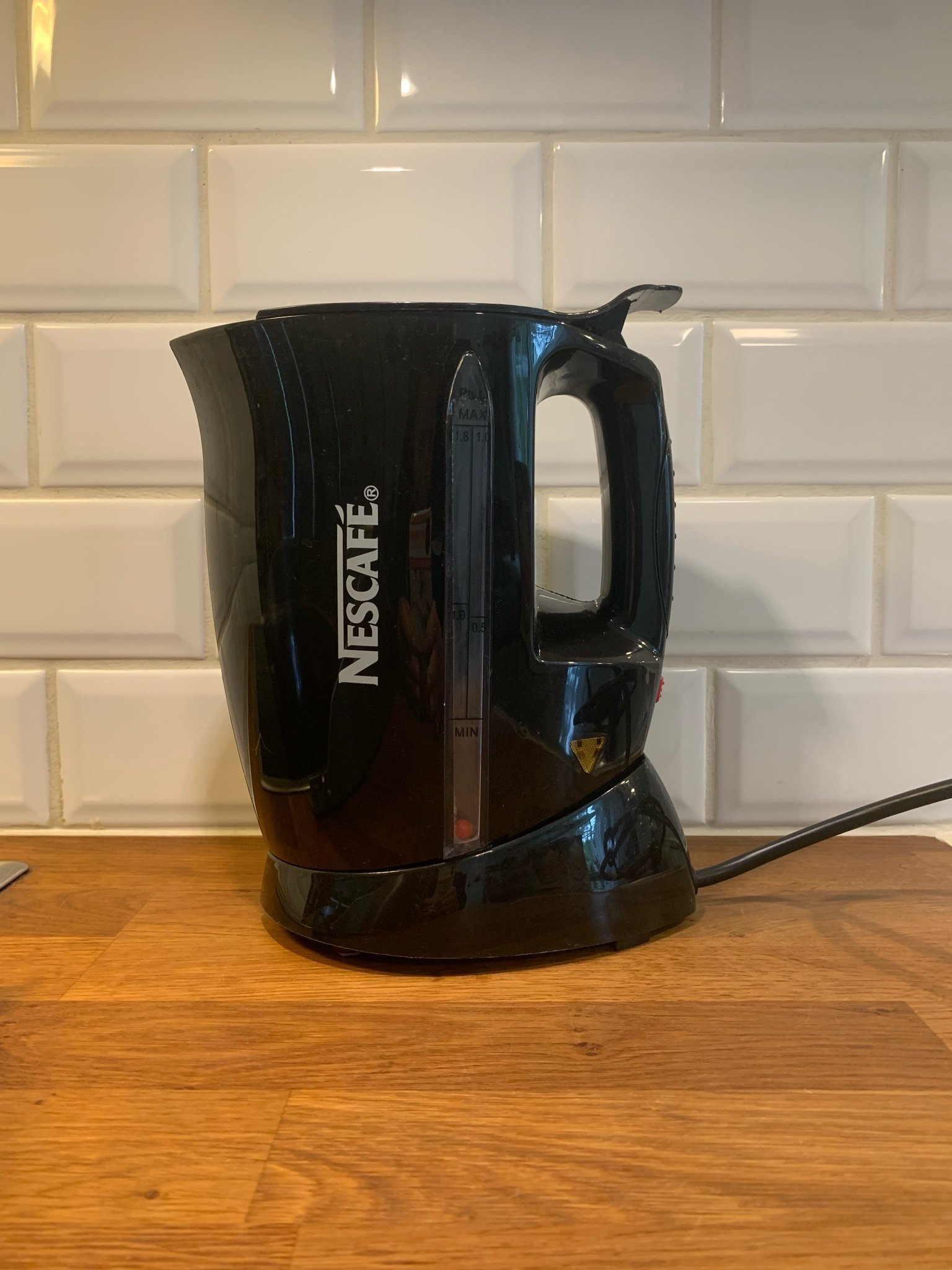 Se produkter som liknar Nescafé Vattenkokare på Tradera (733024981)