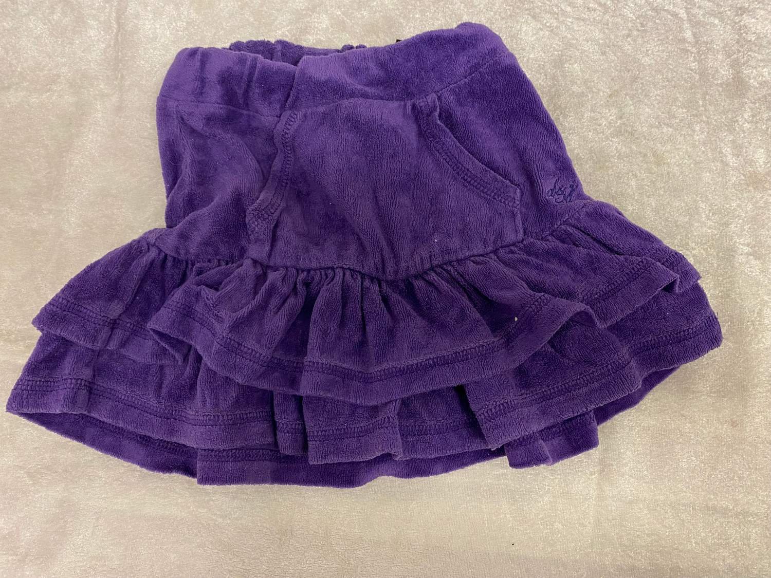 Flicka Lila Kjol i Sammet | Köp på Tradera (580330230)