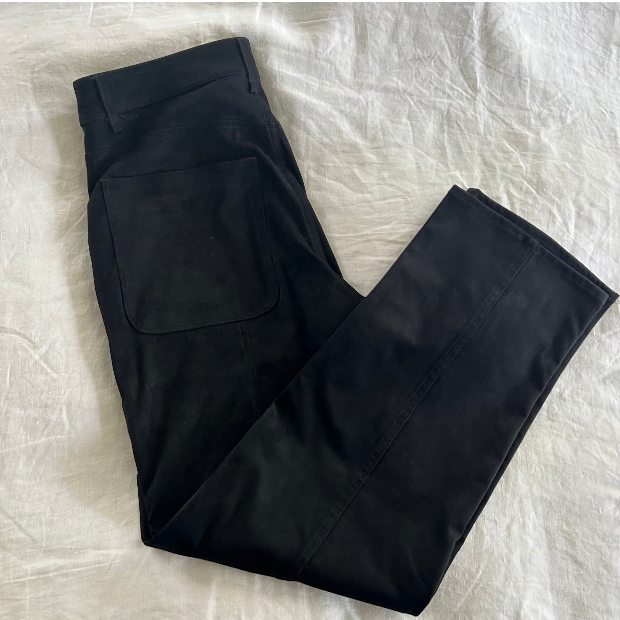 Se produkter som liknar Rodebjer svarta byxor Eszti S.. på Tradera ...