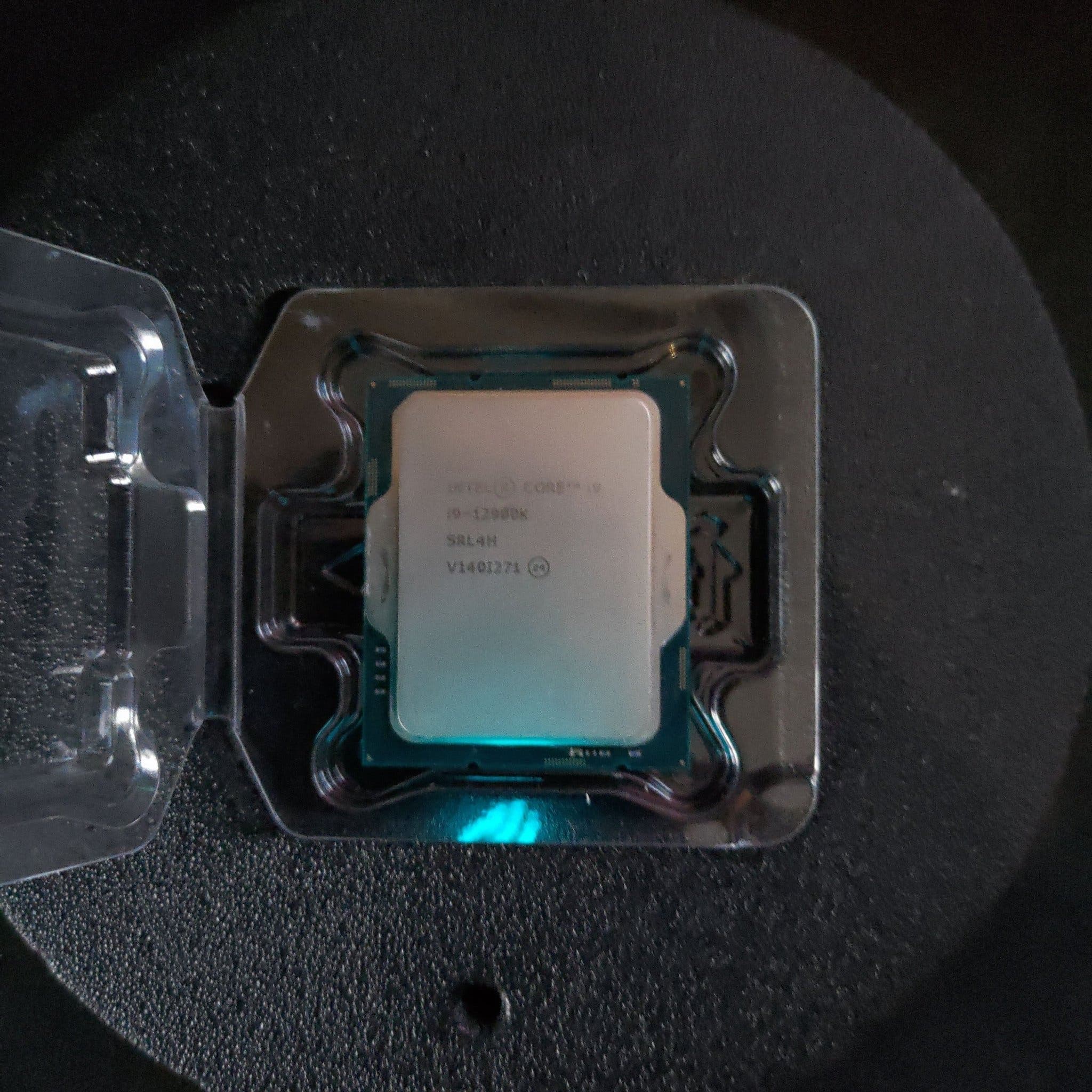 Se produkter som liknar Intel Core i9-12900K Processor på Tradera ...