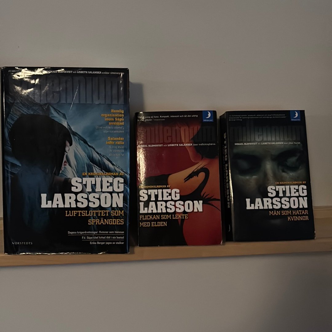 Stieg Larsson Millennium-trilogin | Köp på Tradera (715339163)