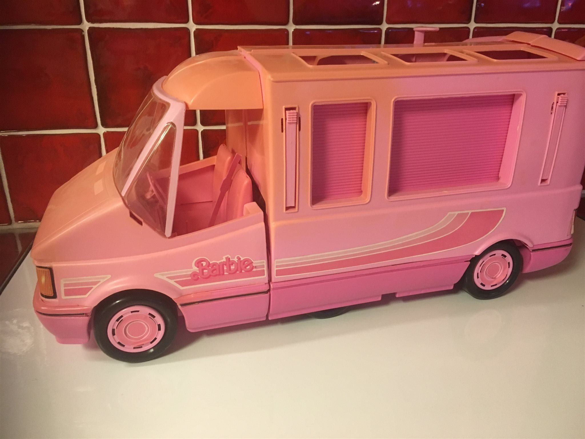 Stor BARBIE buss husbil rosa med möbler OBS! En.. (350705557) ᐈ Köp på ...