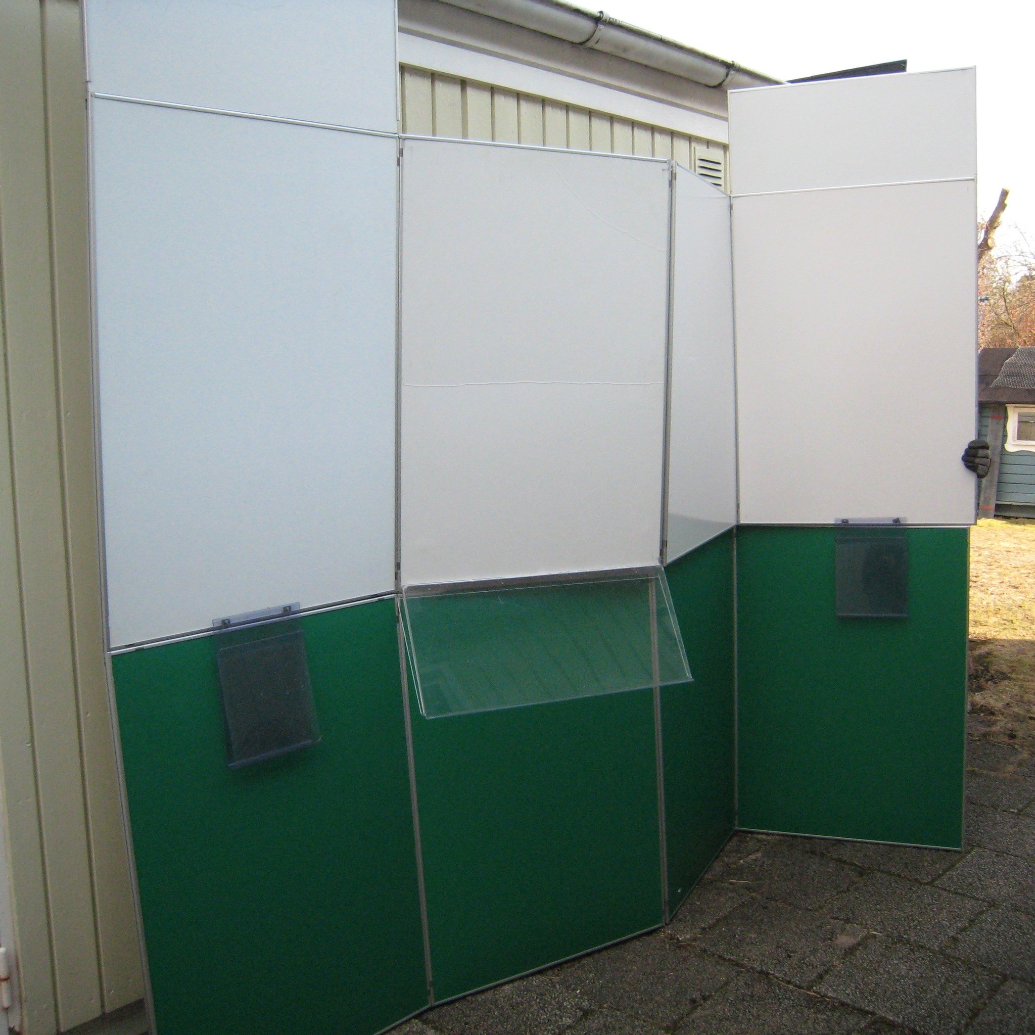 Utställningsskärm i aluminium, Exal System. | Köp på Tradera (709002796)