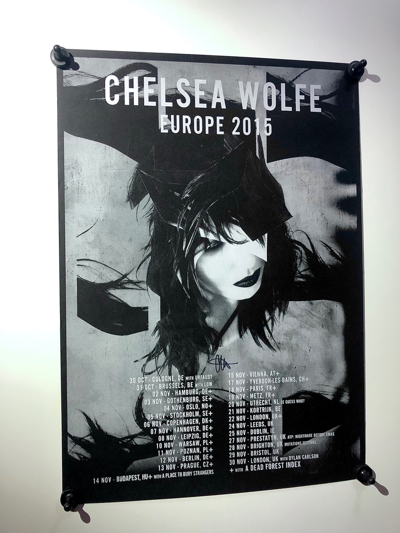 Chelsea Wolfe Poster Signerad med Autograf från.. | Köp på Tradera ...
