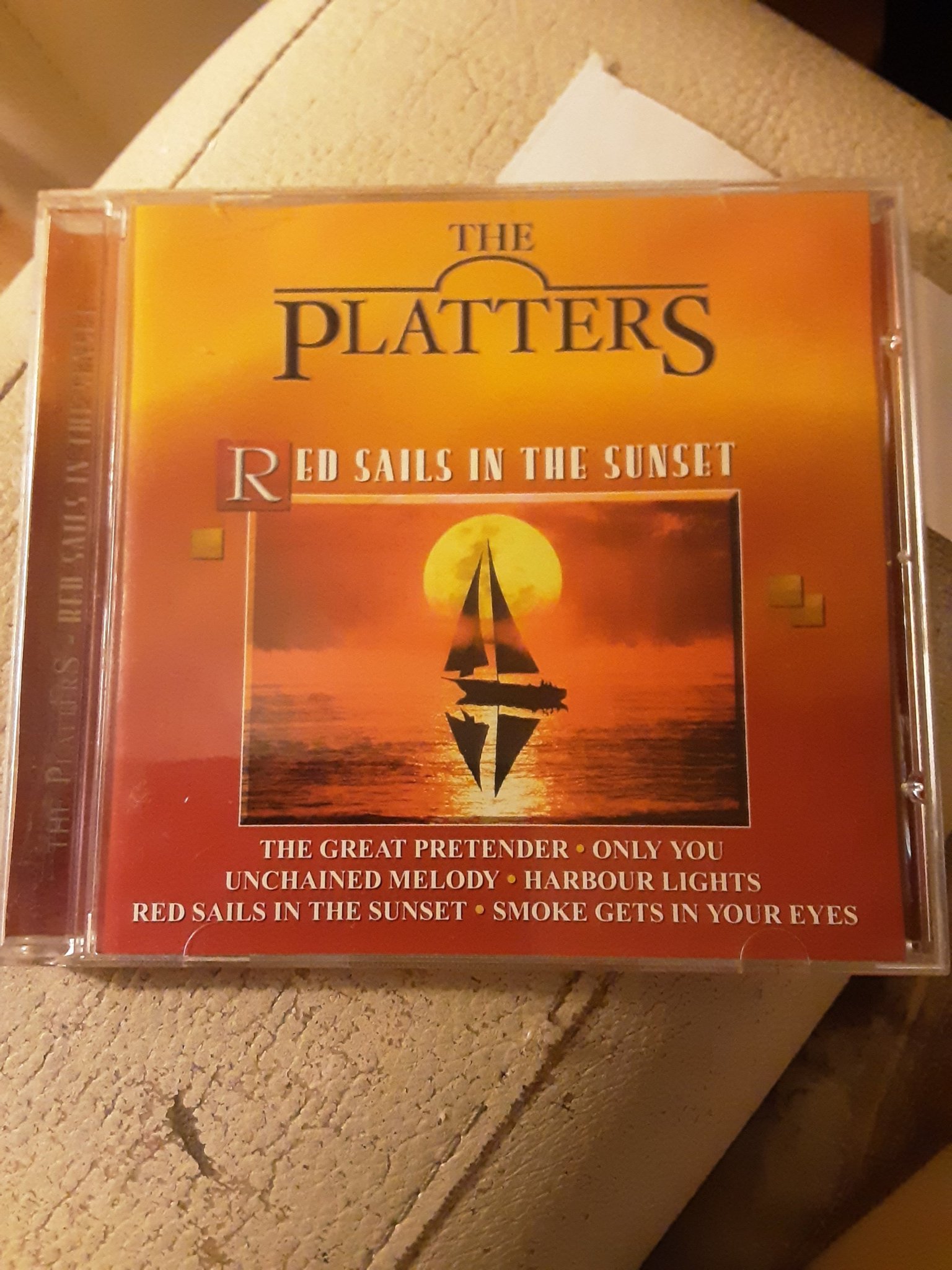 Se produkter som liknar The Platters - Red Sails In T.. på Tradera ...