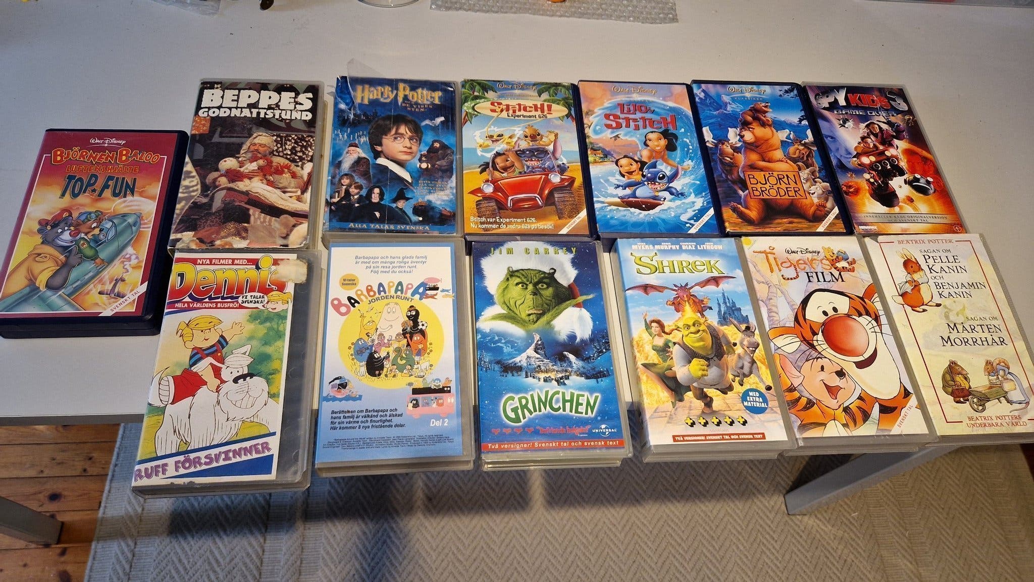 Samling av VHS-filmer för barn och f.. | Köp från B-A-V på Tradera ...