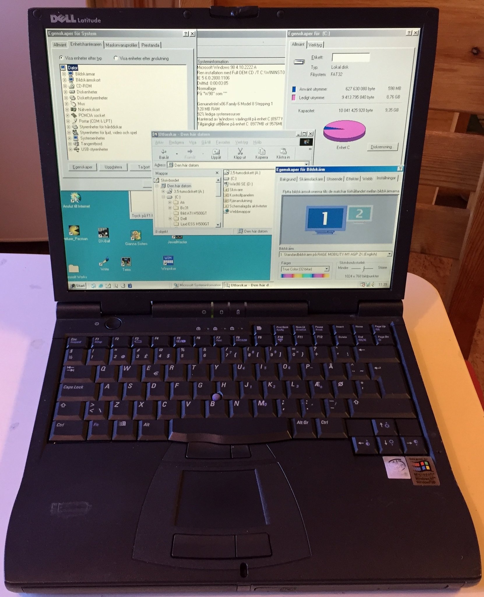 Se produkter som liknar Windows 98 laptop.Dell CPx H5.. på Tradera ...