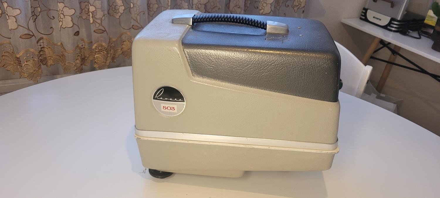 Se produkter som liknar Projektor Revera xp-503 på Tradera (611054556)