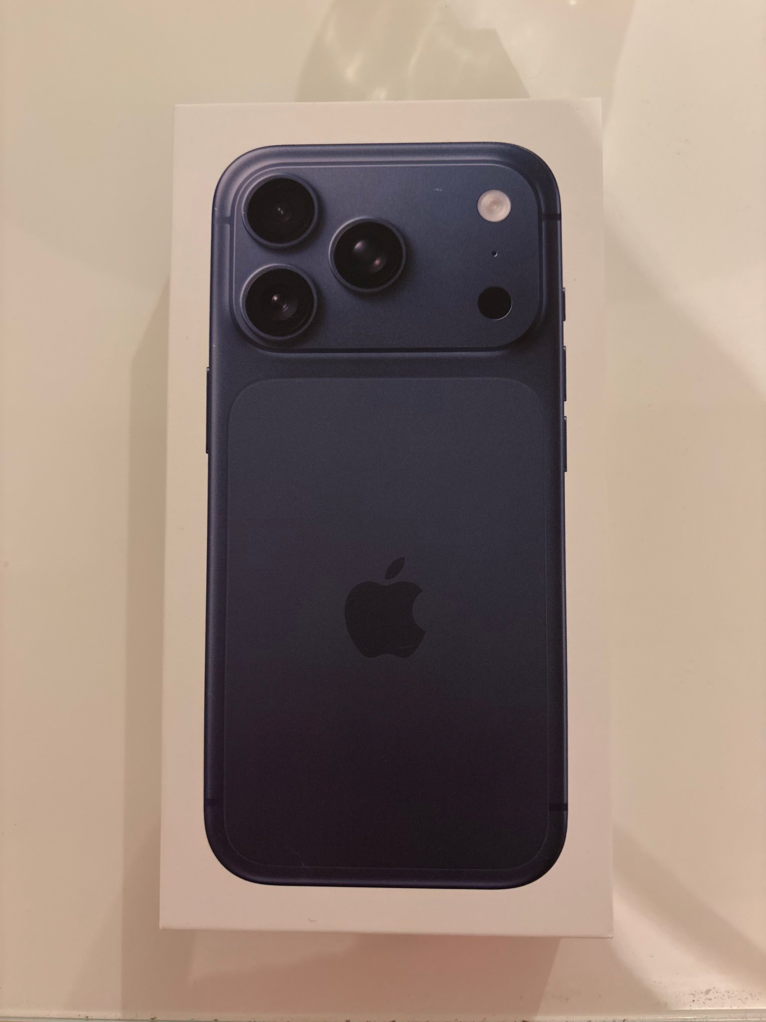 iPhone 17 pro | Köp på Tradera (711879724)