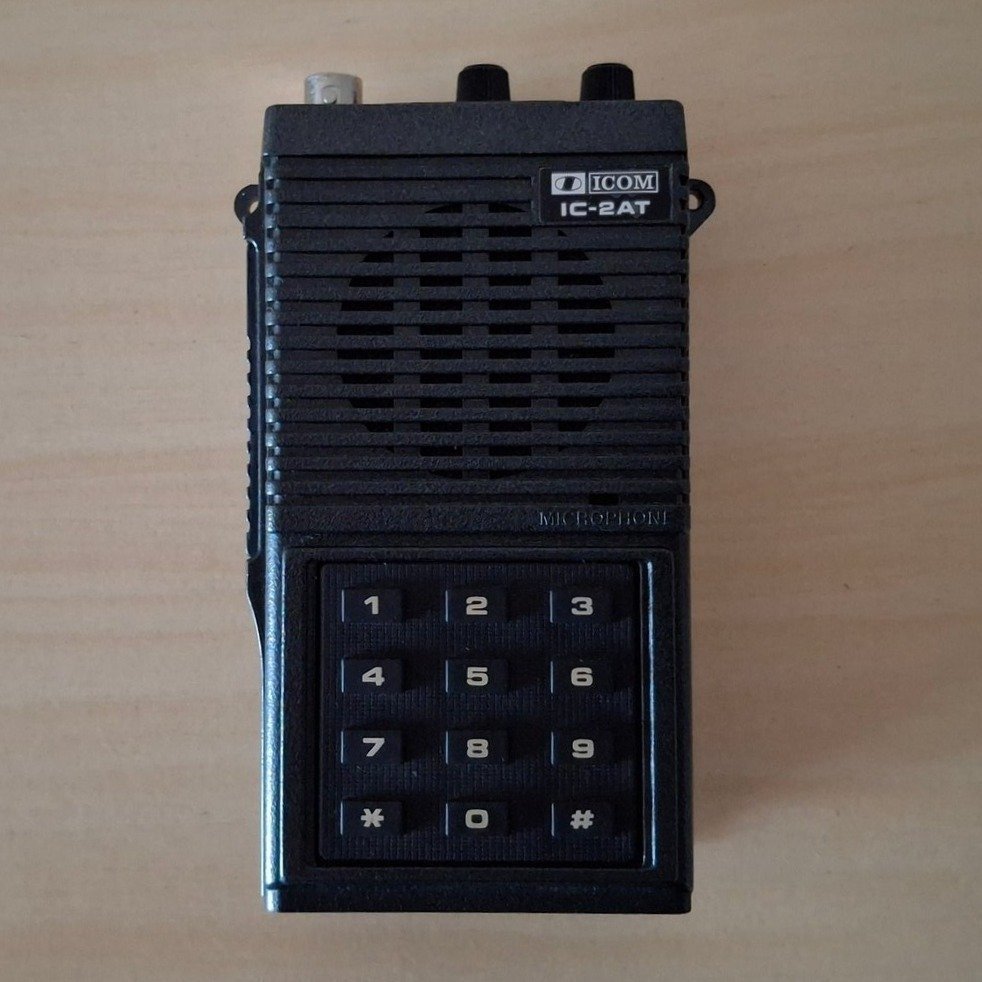 ICOM IC-2AT Handhållen Transceiver | Köp på Tradera (684307338)