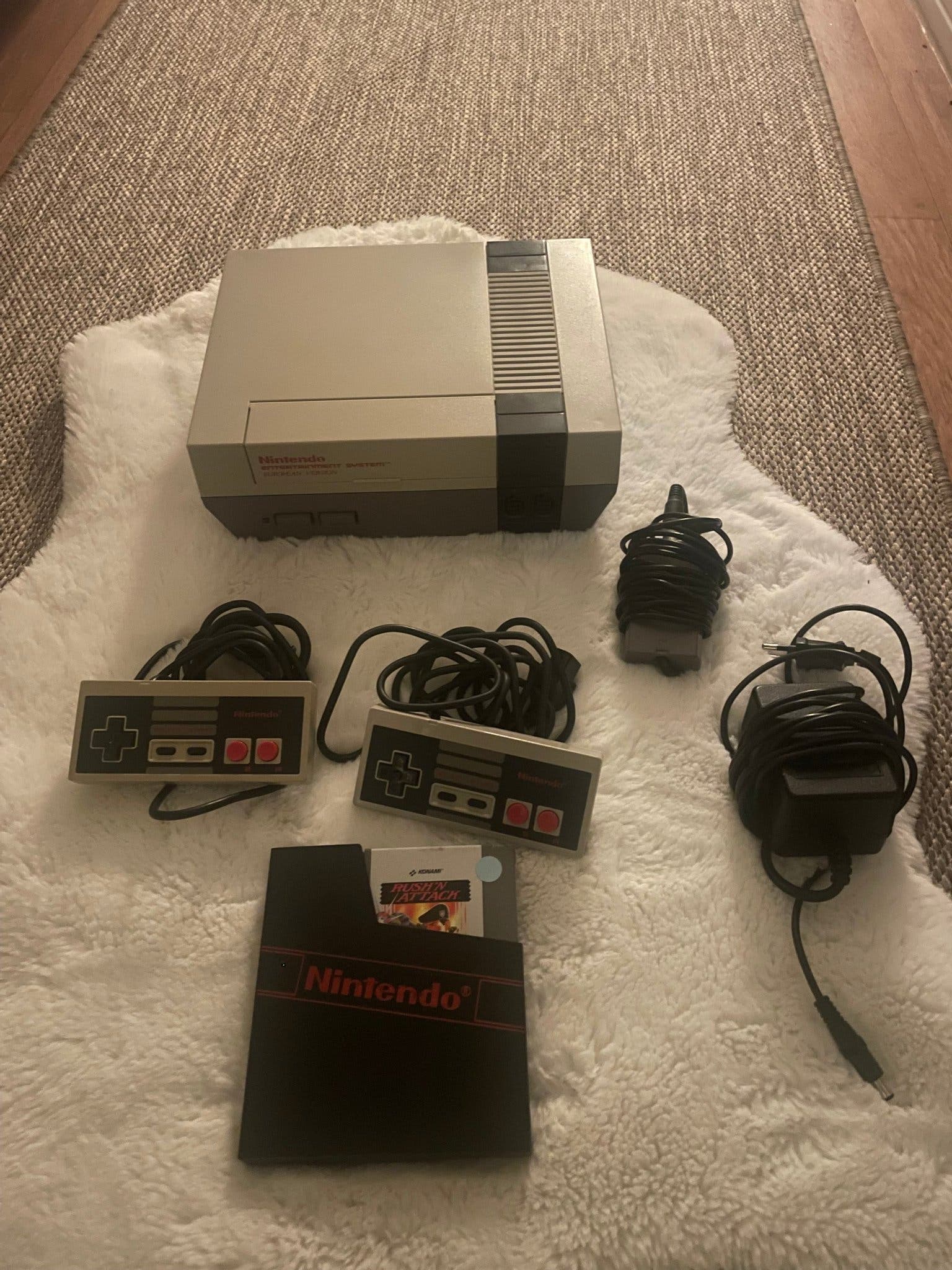 Se produkter som liknar Nintendo NES European Version.. på Tradera ...