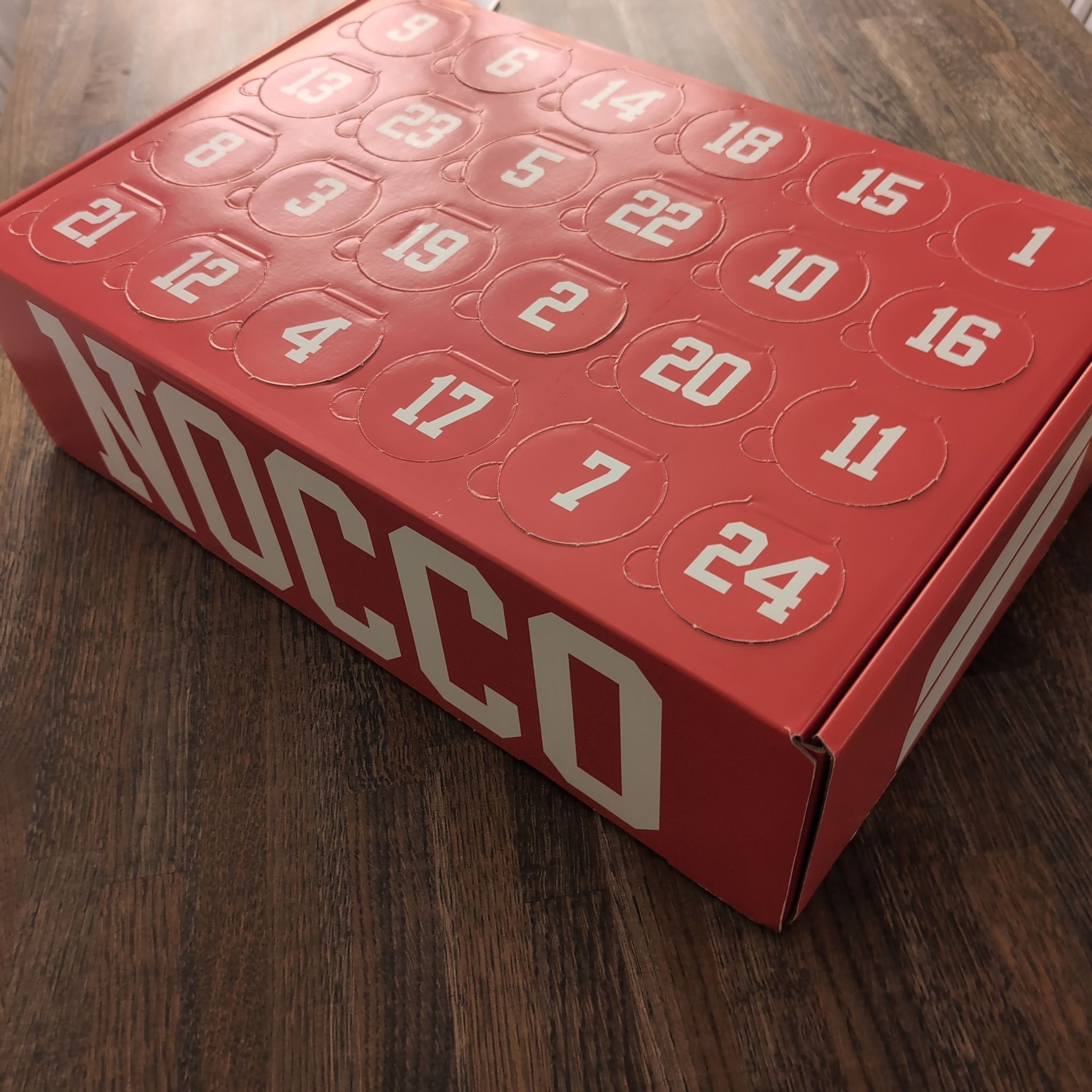 Se produkter som liknar Nocco julkalender adventskale.. på Tradera ...