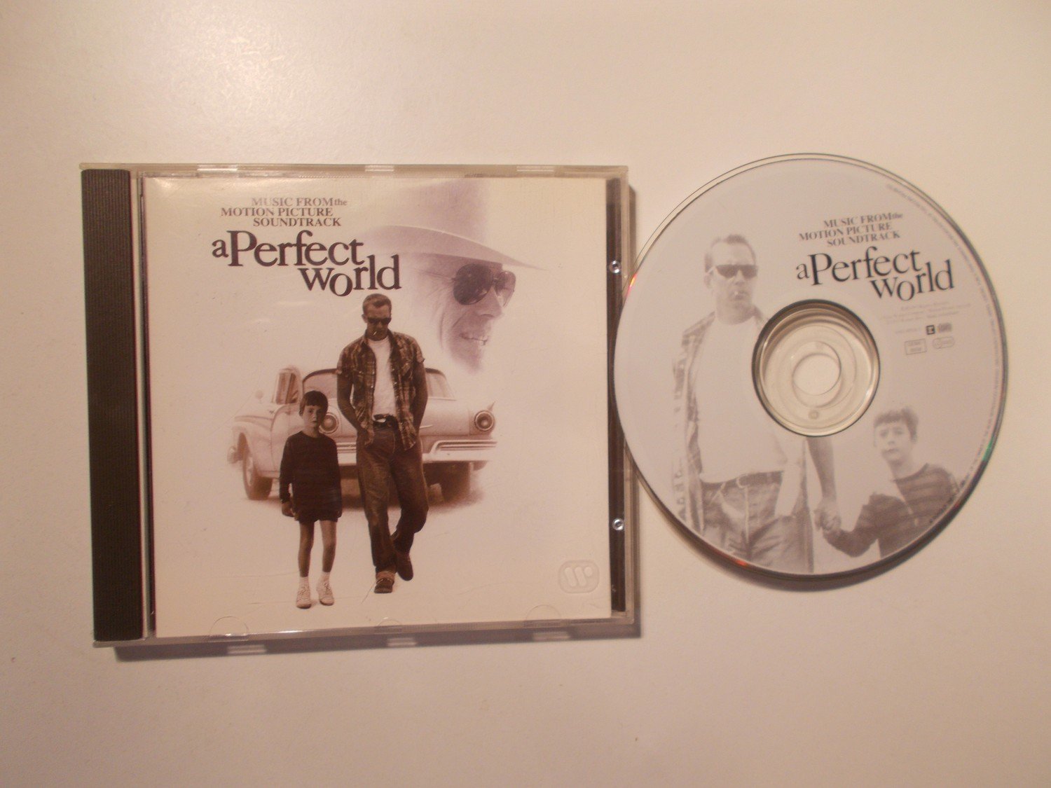 Se produkter som liknar A PERFECT WORLD Soundtrack CD.. på Tradera ...