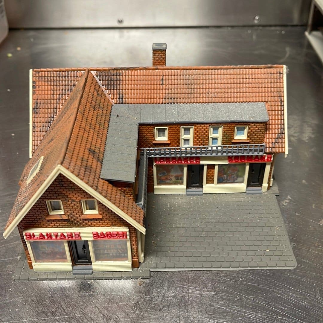 Se produkter som liknar Modellhus - Slaktare & Bagare på Tradera ...