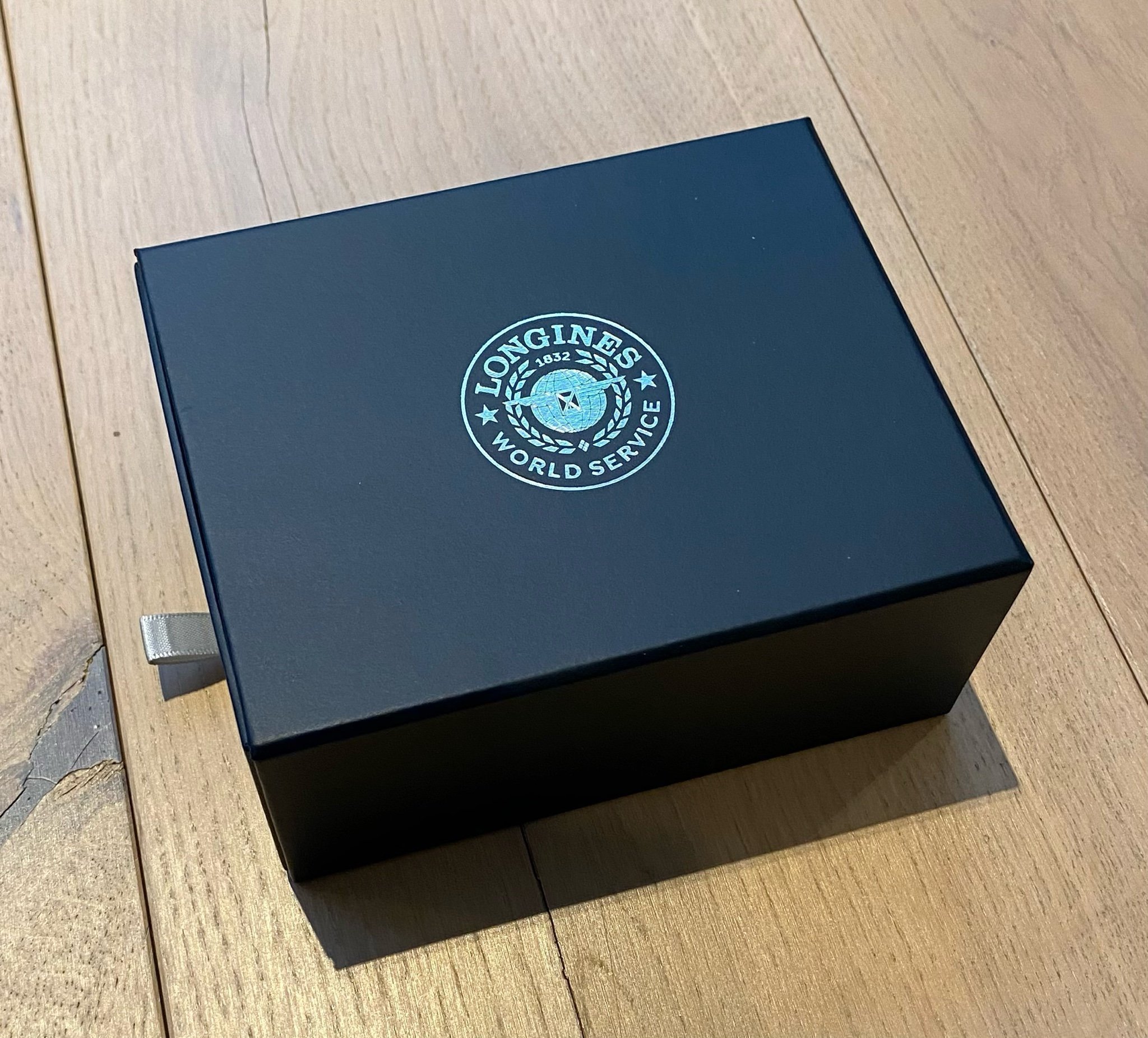 Longines Klockbox / klocklåda | Köp på Tradera (735661618)