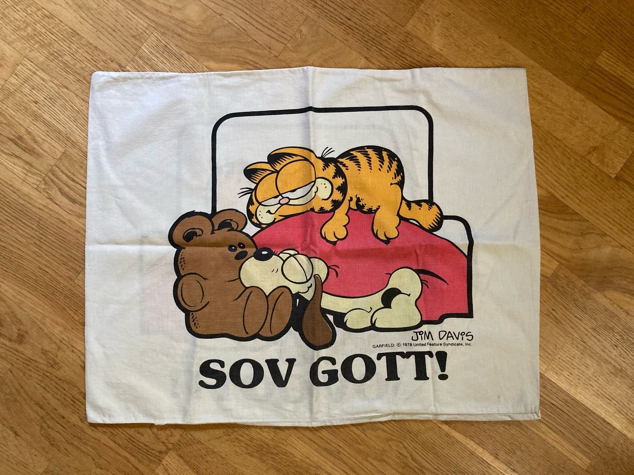 Örngott ”Garfield/Katten Gustaf” vintage 70-tal | Köp på Tradera ...