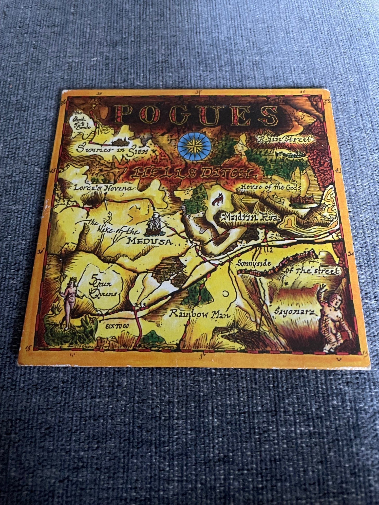 Se produkter som liknar The Pogues - Hell's Ditch CD på Tradera (696799279)