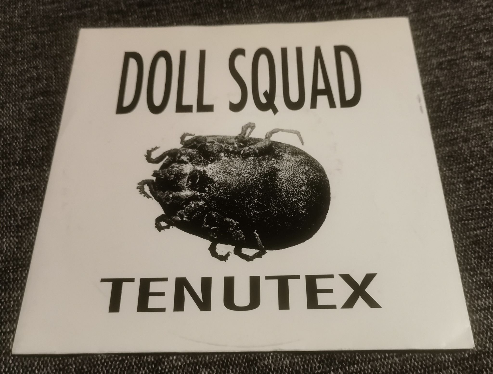 Se produkter som liknar doll squad "tenutex" ("7 sing.. på Tradera ...