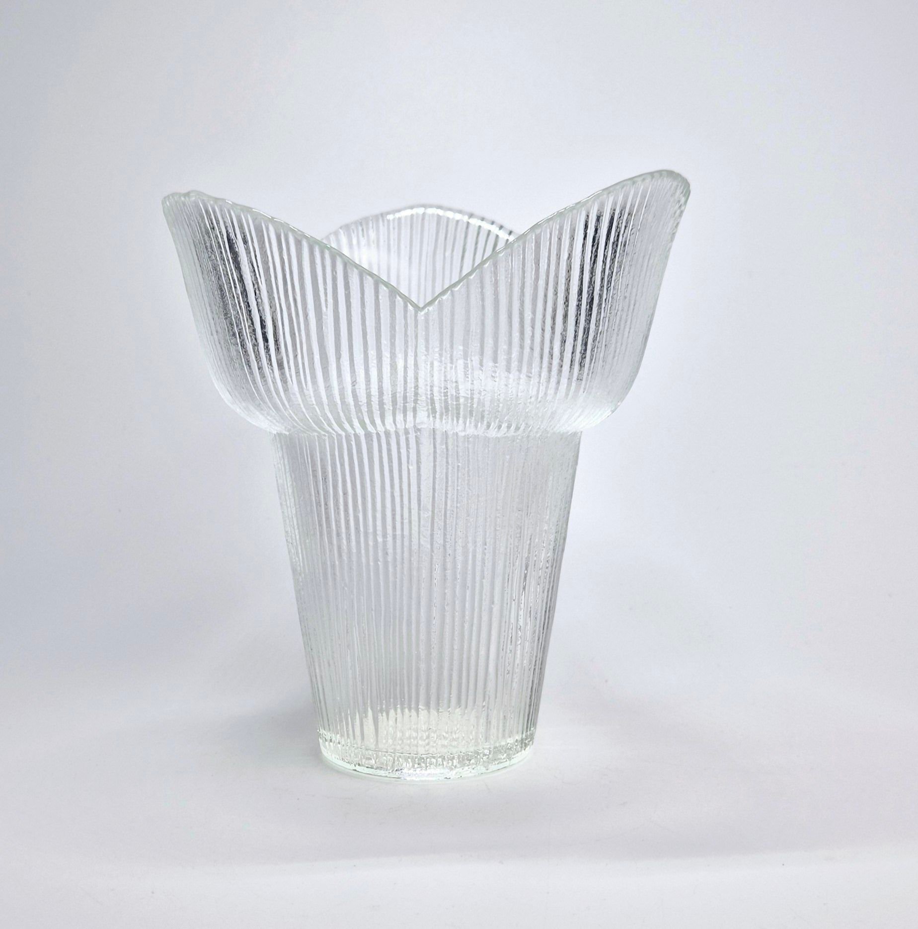 Retro vas, PERTTI KALLIOINEN för Muurla glasbru.. | Köp på Tradera ...