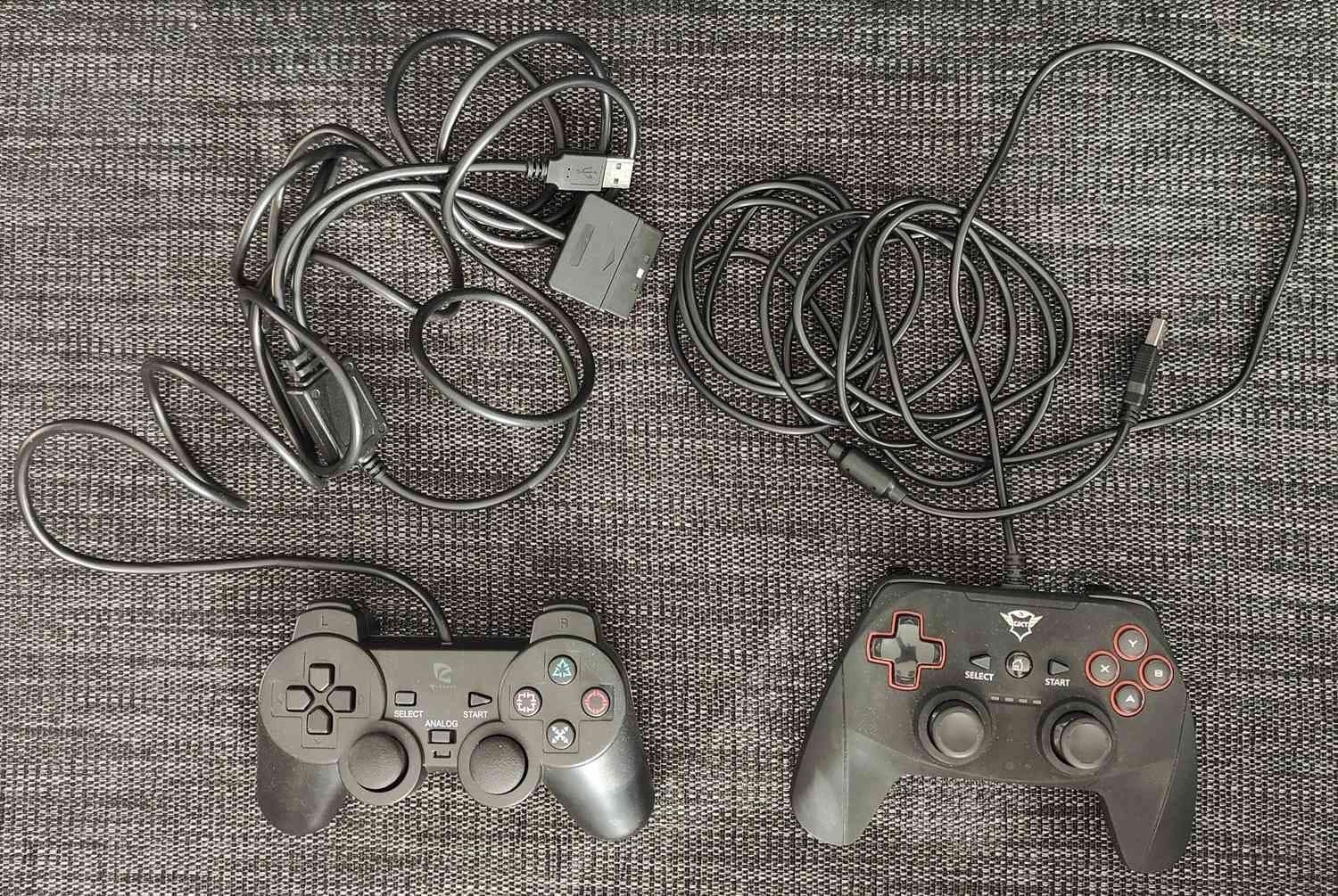 PS3 / Wired Gamepad Trust GXT 540 + 1st Piranha.. | Köp på Tradera ...