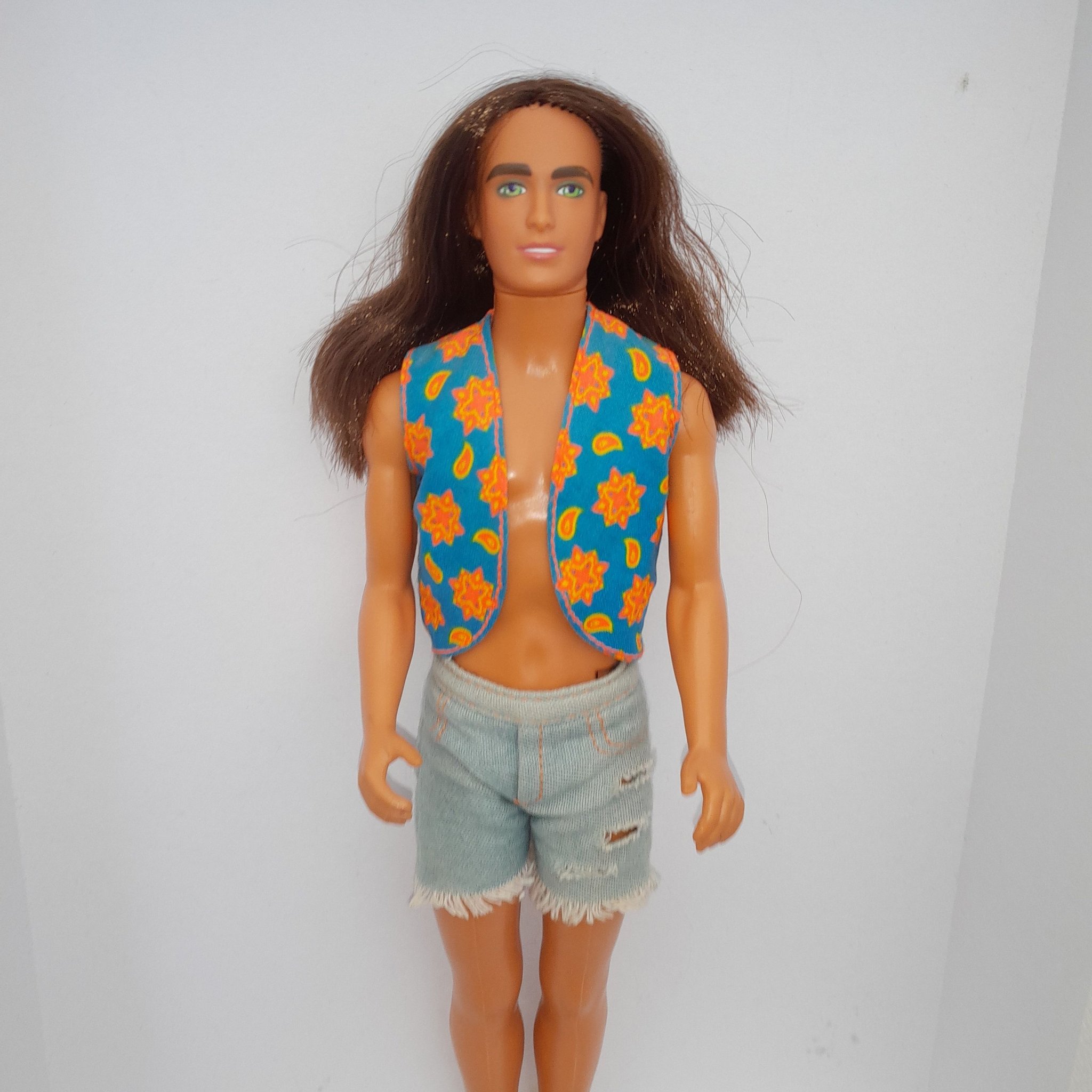 Se produkter som liknar (Sindy) Paul hasbro docka sum.. på Tradera ...